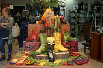 Frontdoor Back Retail Store Design