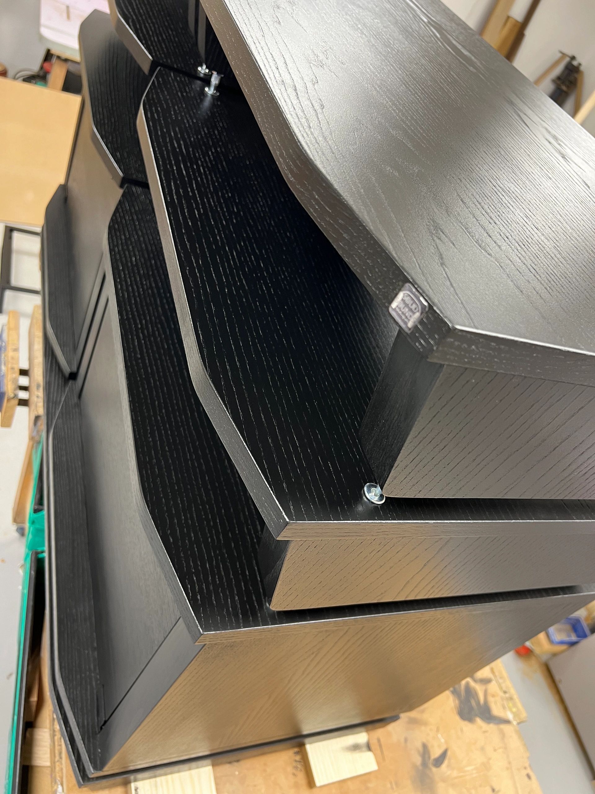 Turntable plinth gallery