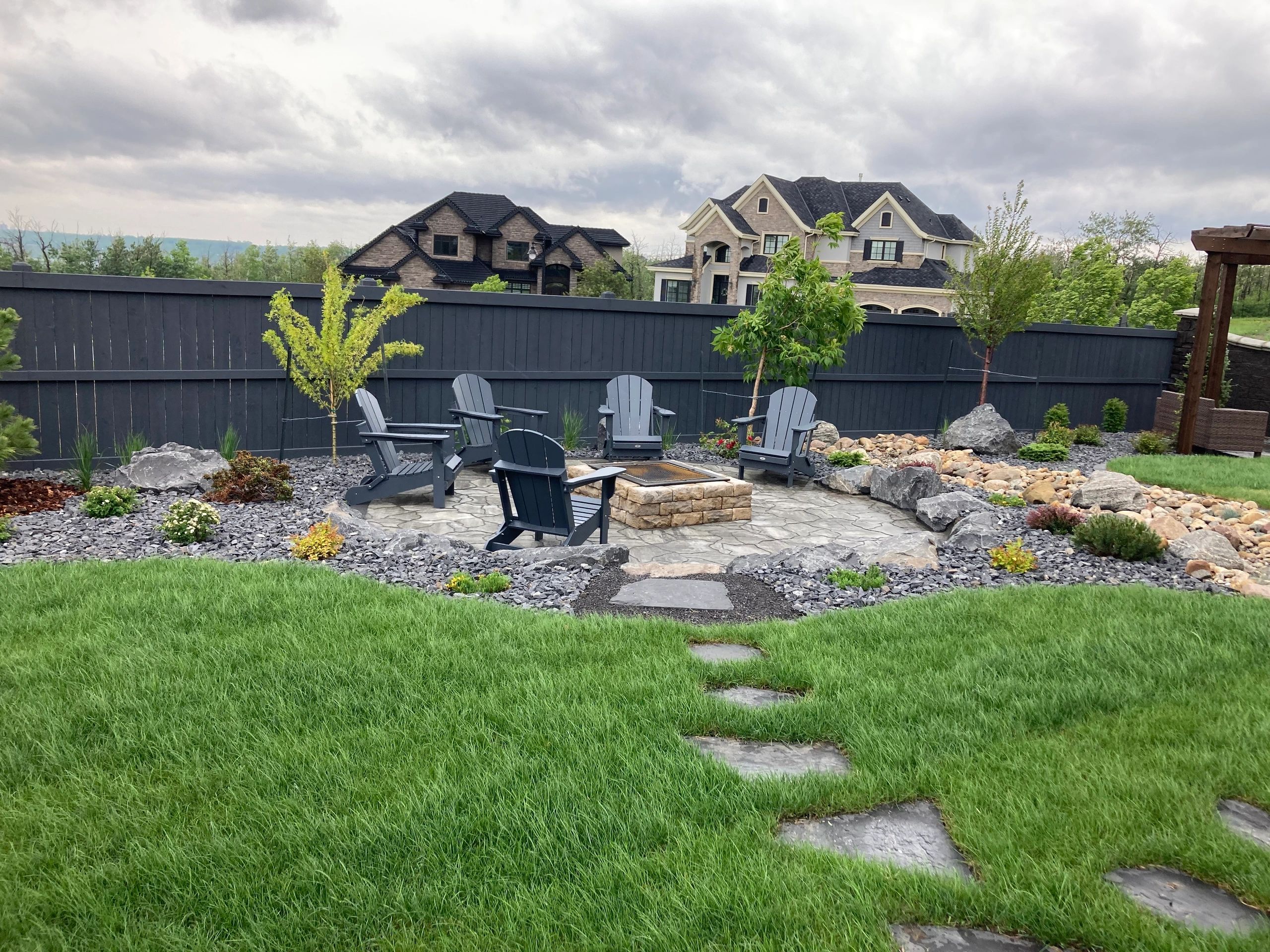 Landscaping, Landscapers - Woodlandlandscaping - Edmonton, Alberta