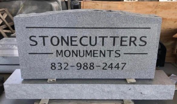 Companion Upright Monuments