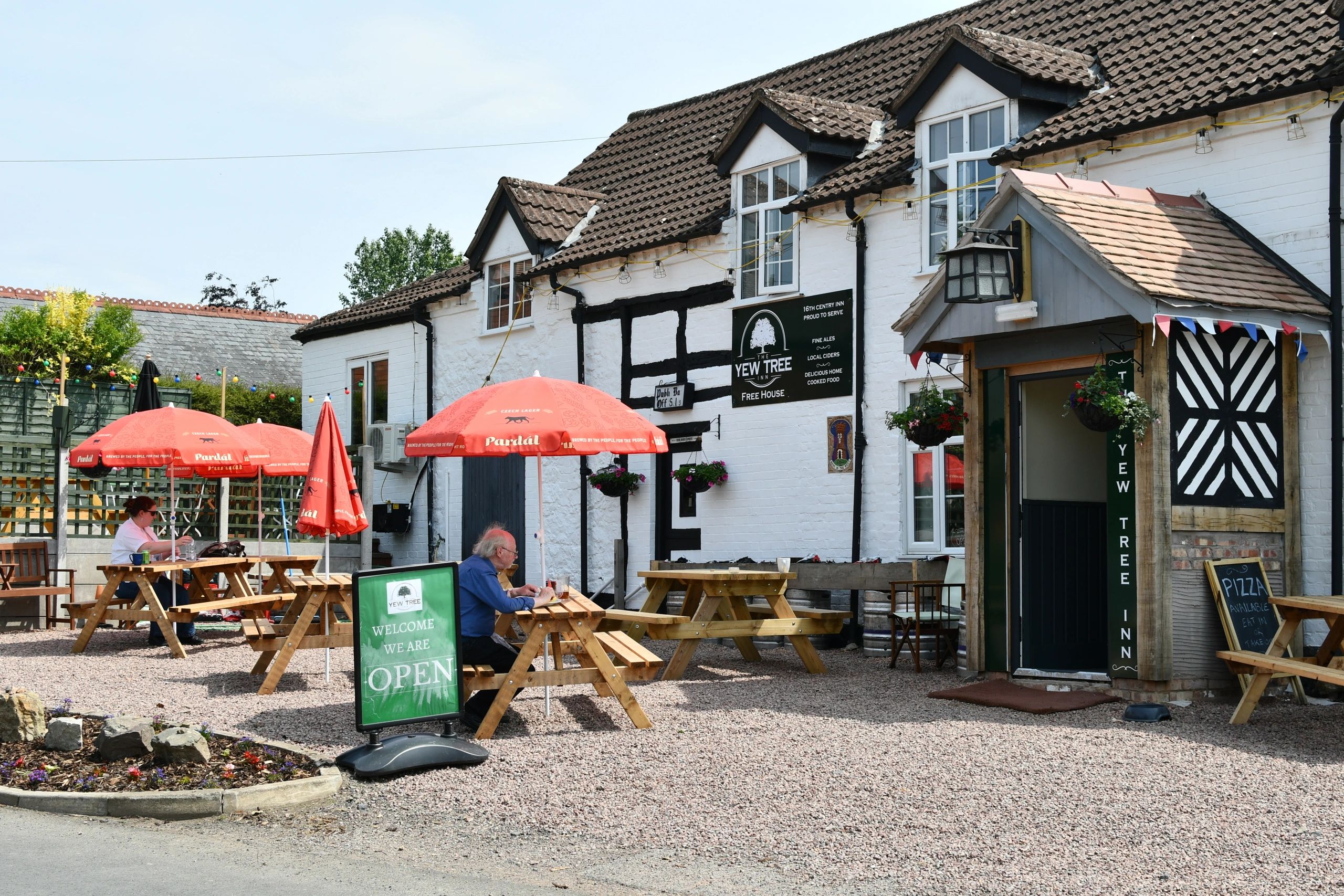 Yew Tree Inn - Enjoy Good Food & Proper Pub Grub
