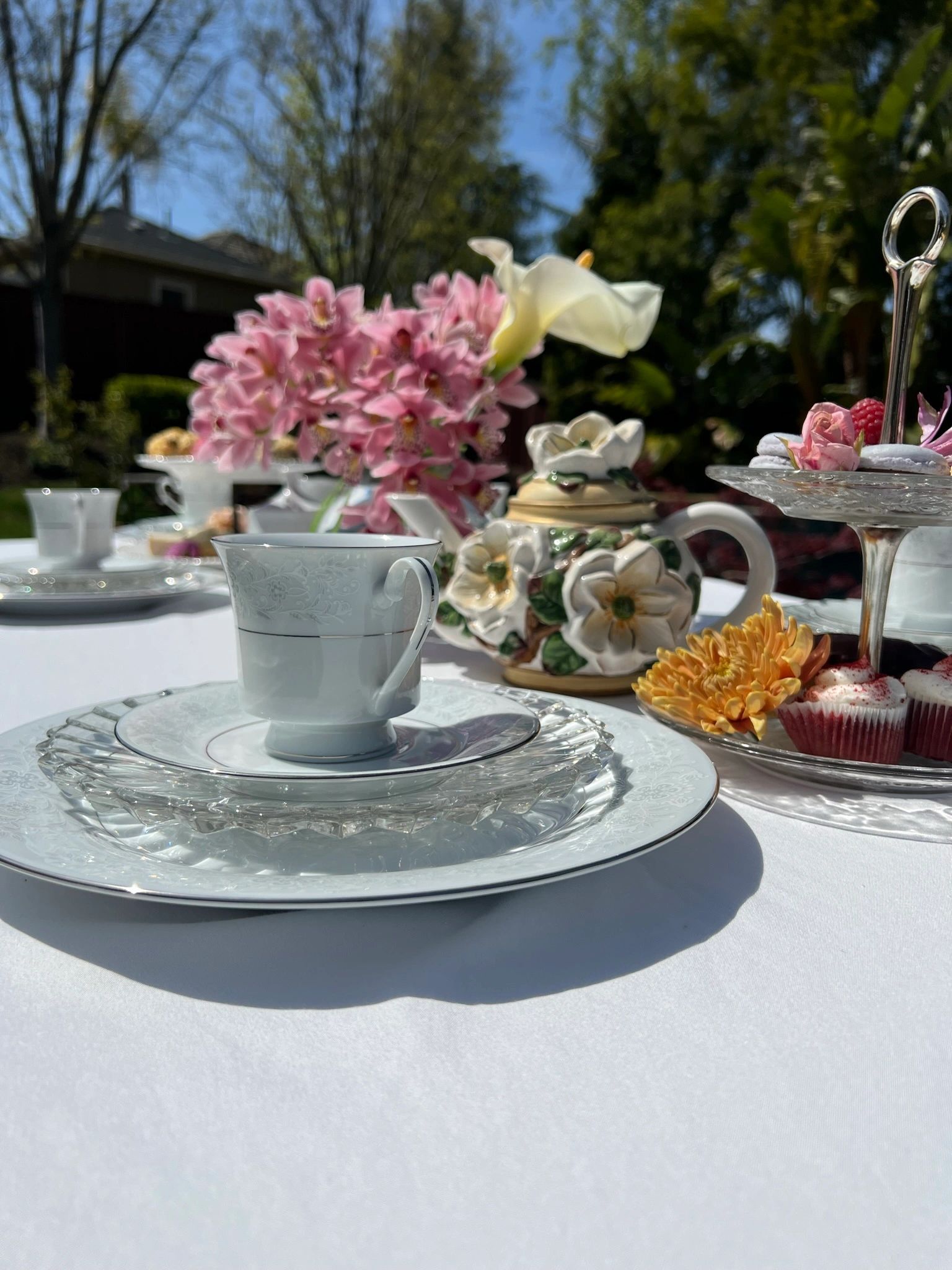 The Hen and Drake Modern Tearoom - Afternoon Tea, Private Parties