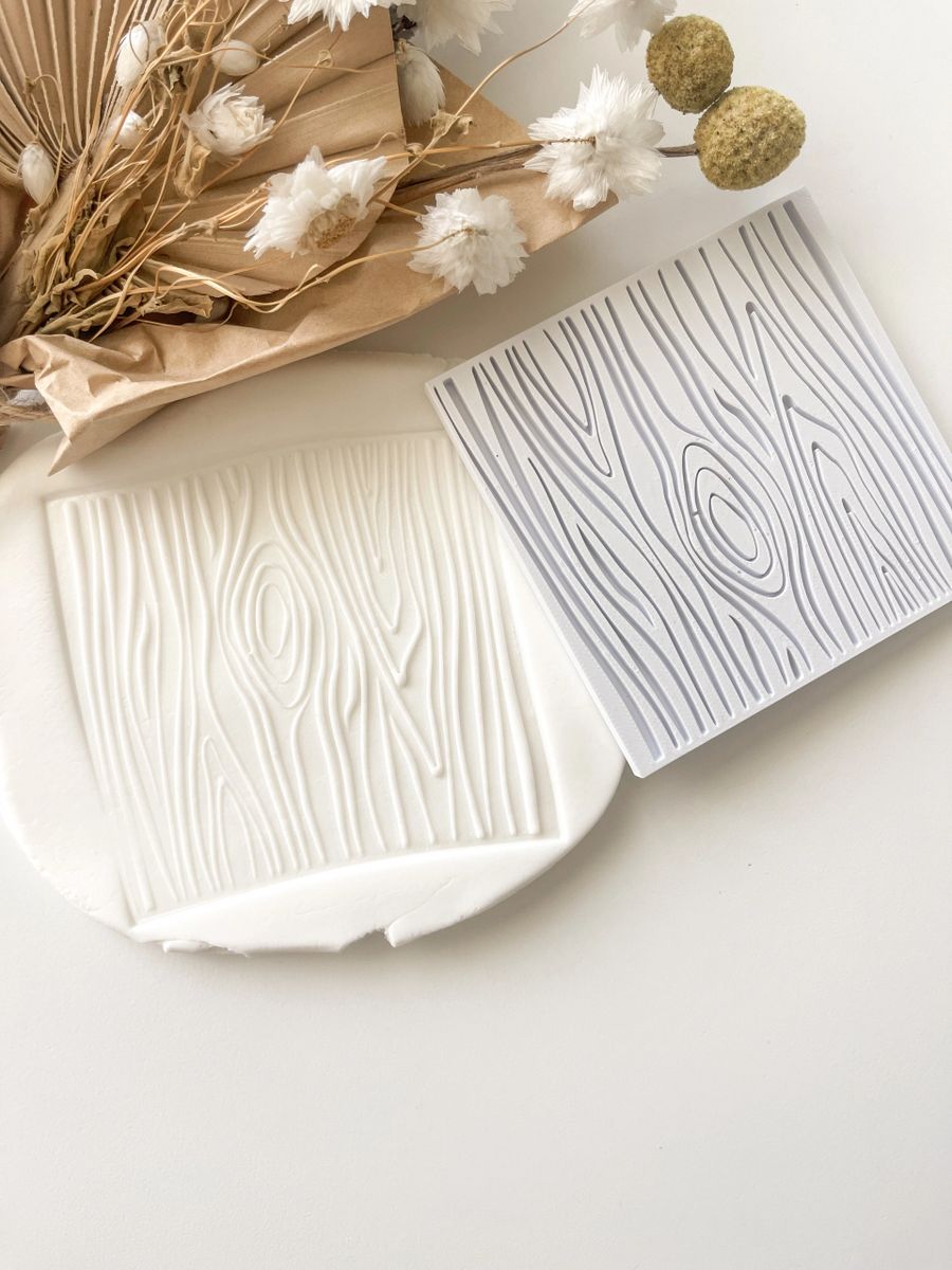 Textured Wood Grain Plate