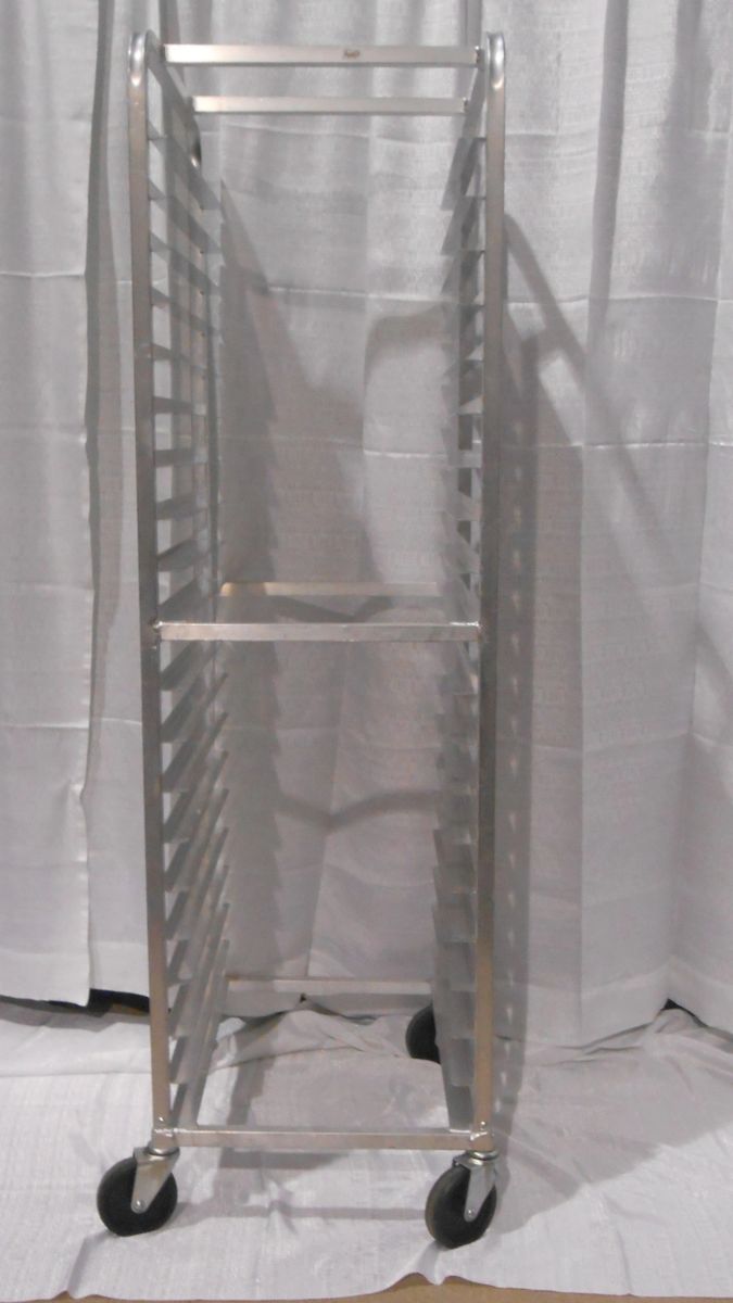 ROLLING BAKERS RACK