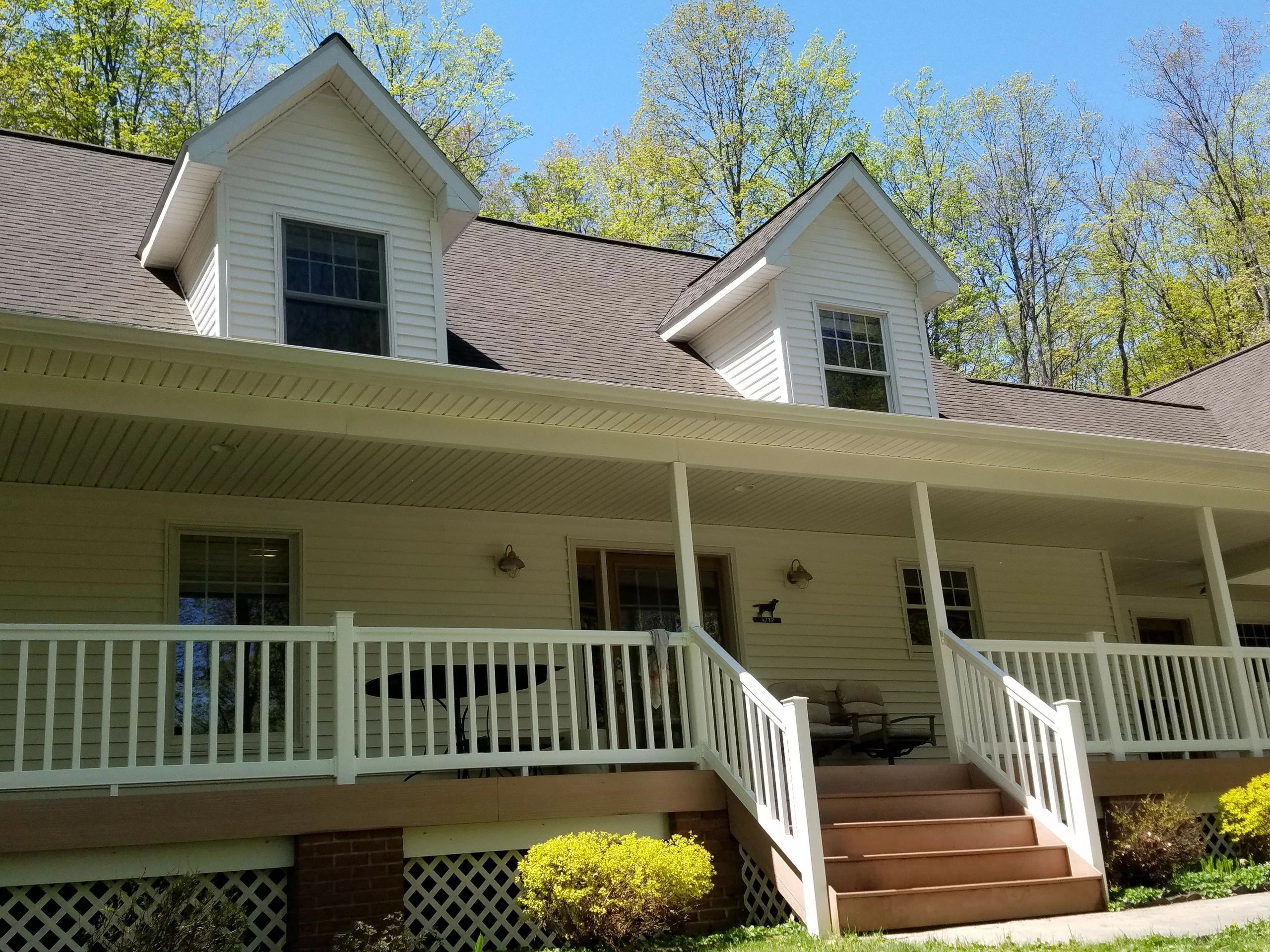 Soft wash power washing