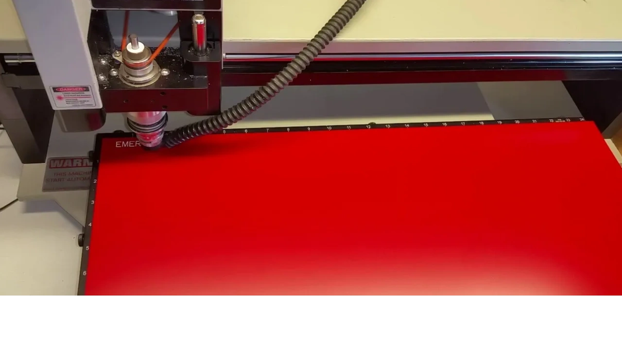 Phenolic labels and signs