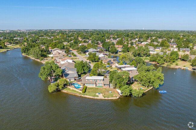 Ski Island Lake Club