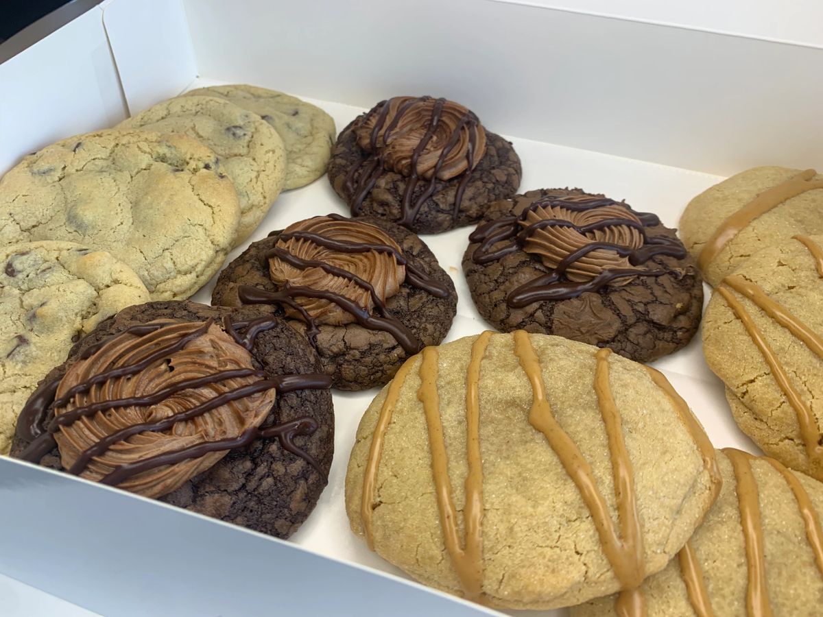 Mixed dozen daily flavor cookies(flavors vary)