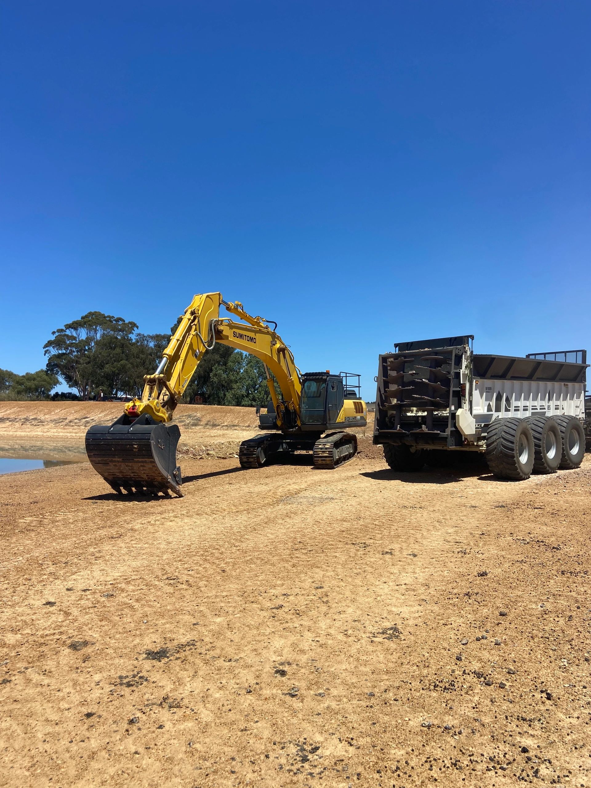 Liddell Claying - Clay Spreading, Excavating Contractor, Drainage