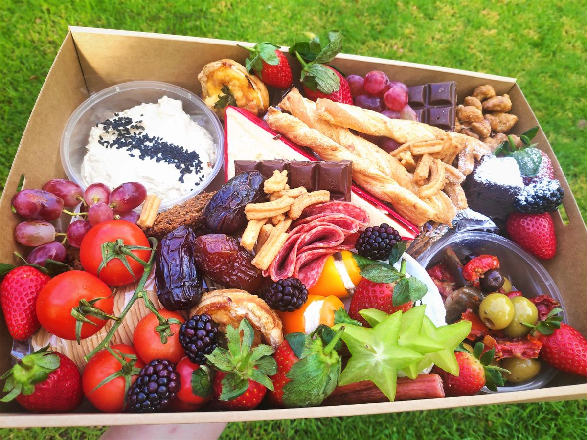 Gourmet Guru Grazing Box - Slightly Sweet