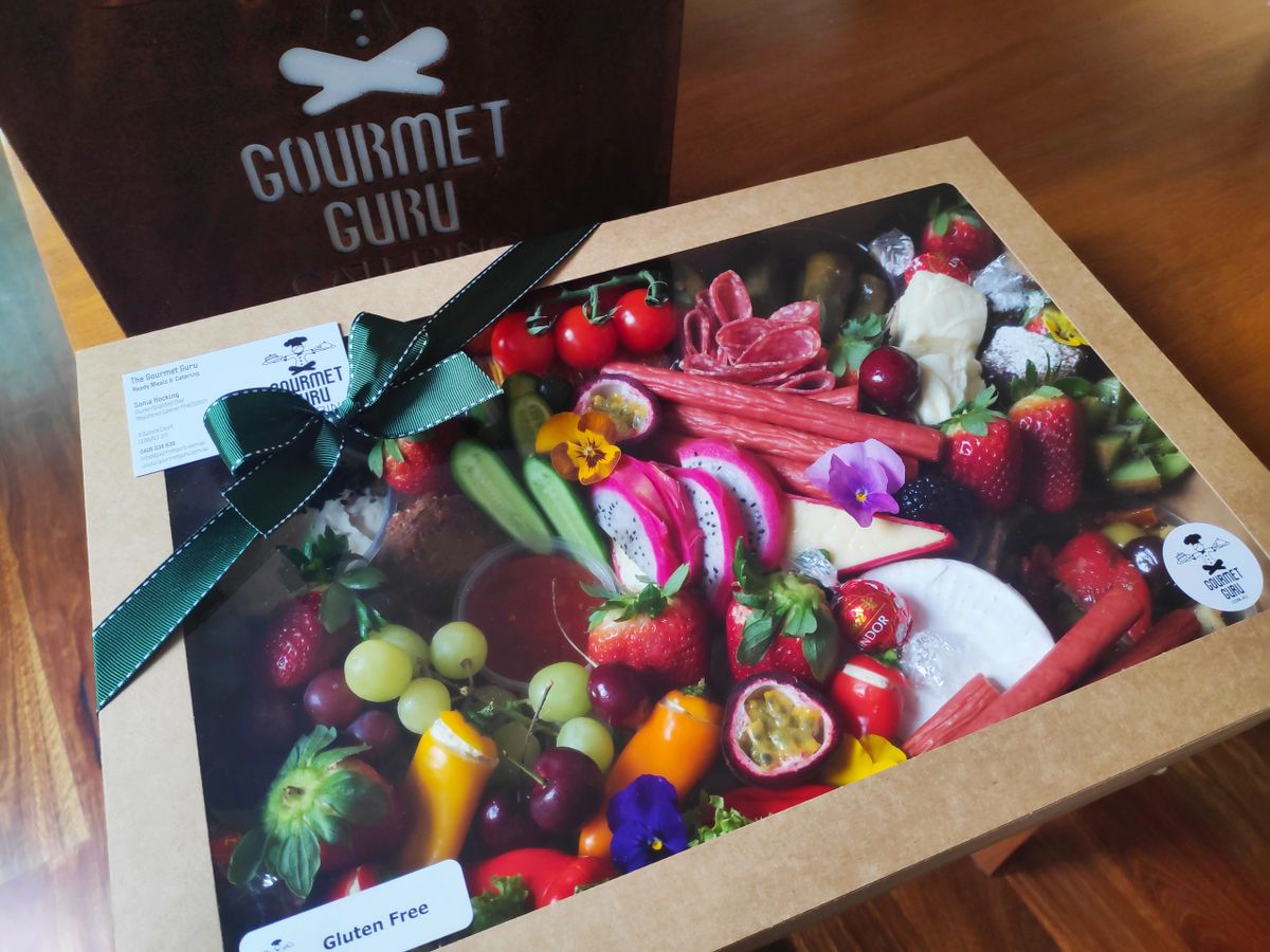 Gourmet Guru Signature Grazing Box (GF)