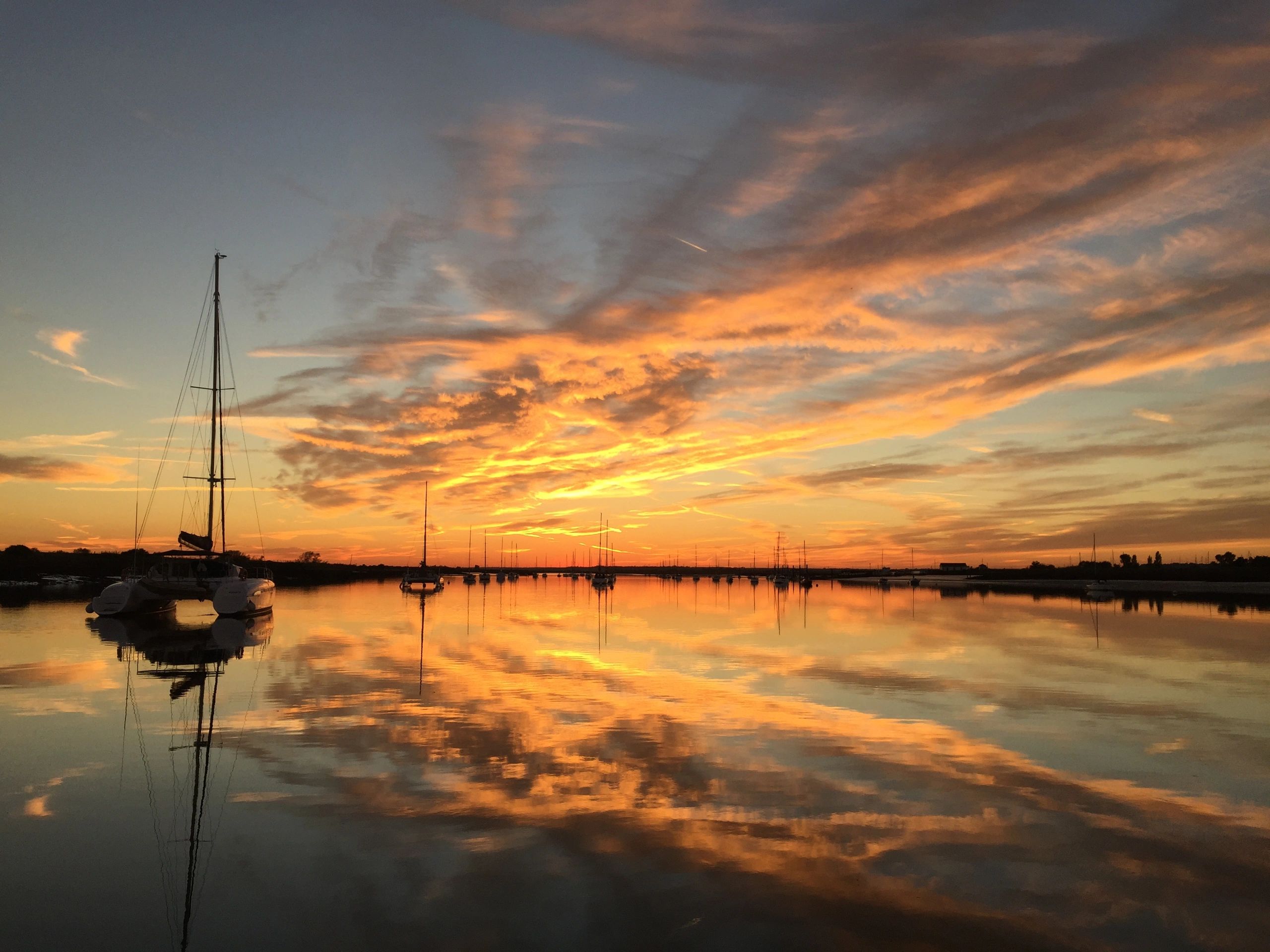 Home [firstlightsailing.co.uk]