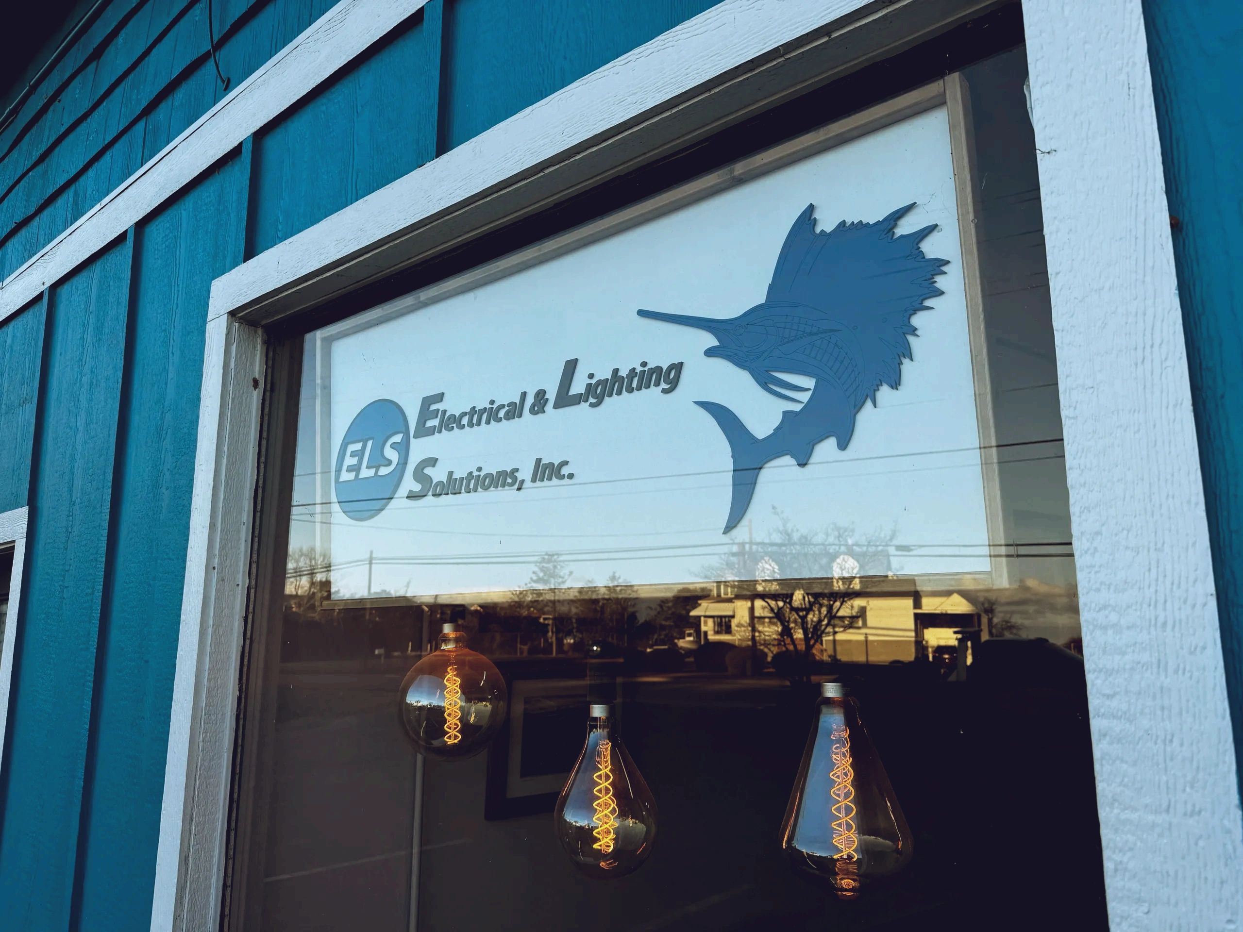 ELS Electrical: Expert Electrical & Lighting Solutions