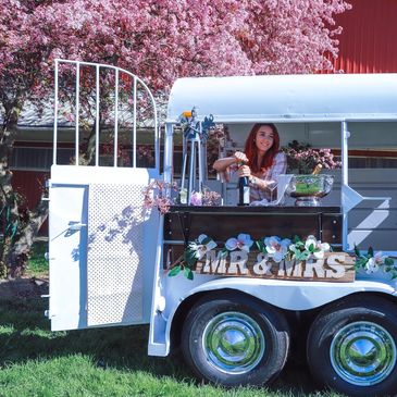 Campfire Trailers - Horse Trailer Mobile Bar, Mobile Bar Sales ...