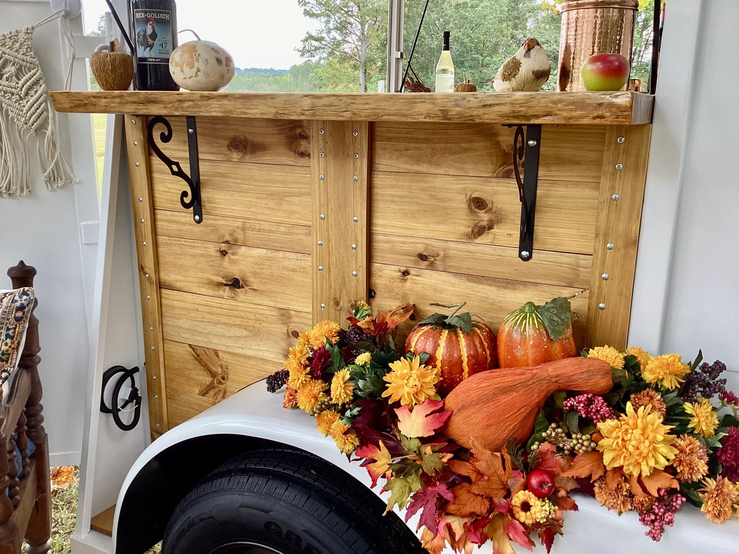 Campfire Trailers - Horse Trailer Mobile Bar, Mobile Bar