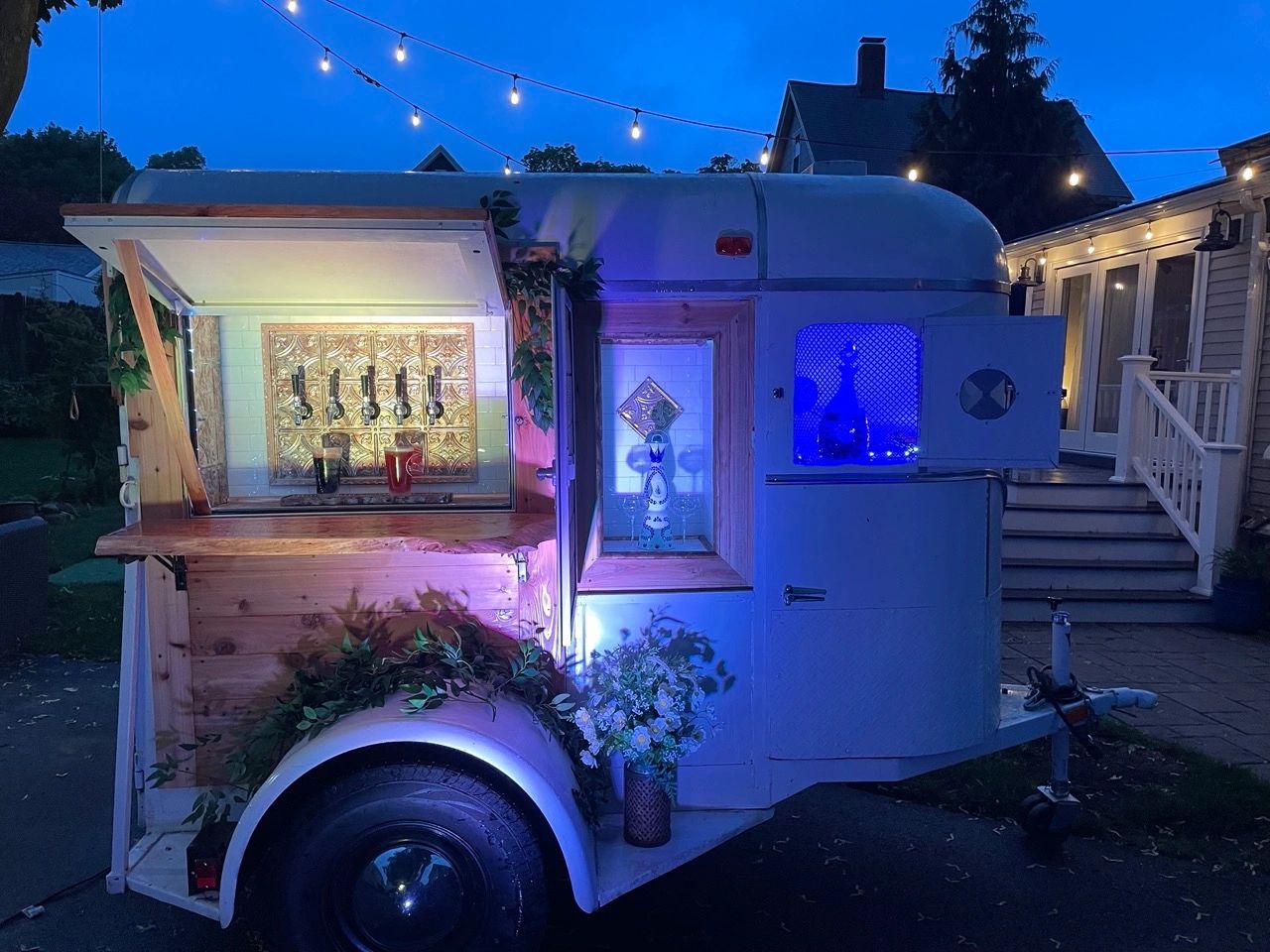 Campfire Trailers - Horse Trailer Mobile Bar, Mobile Bar Sales