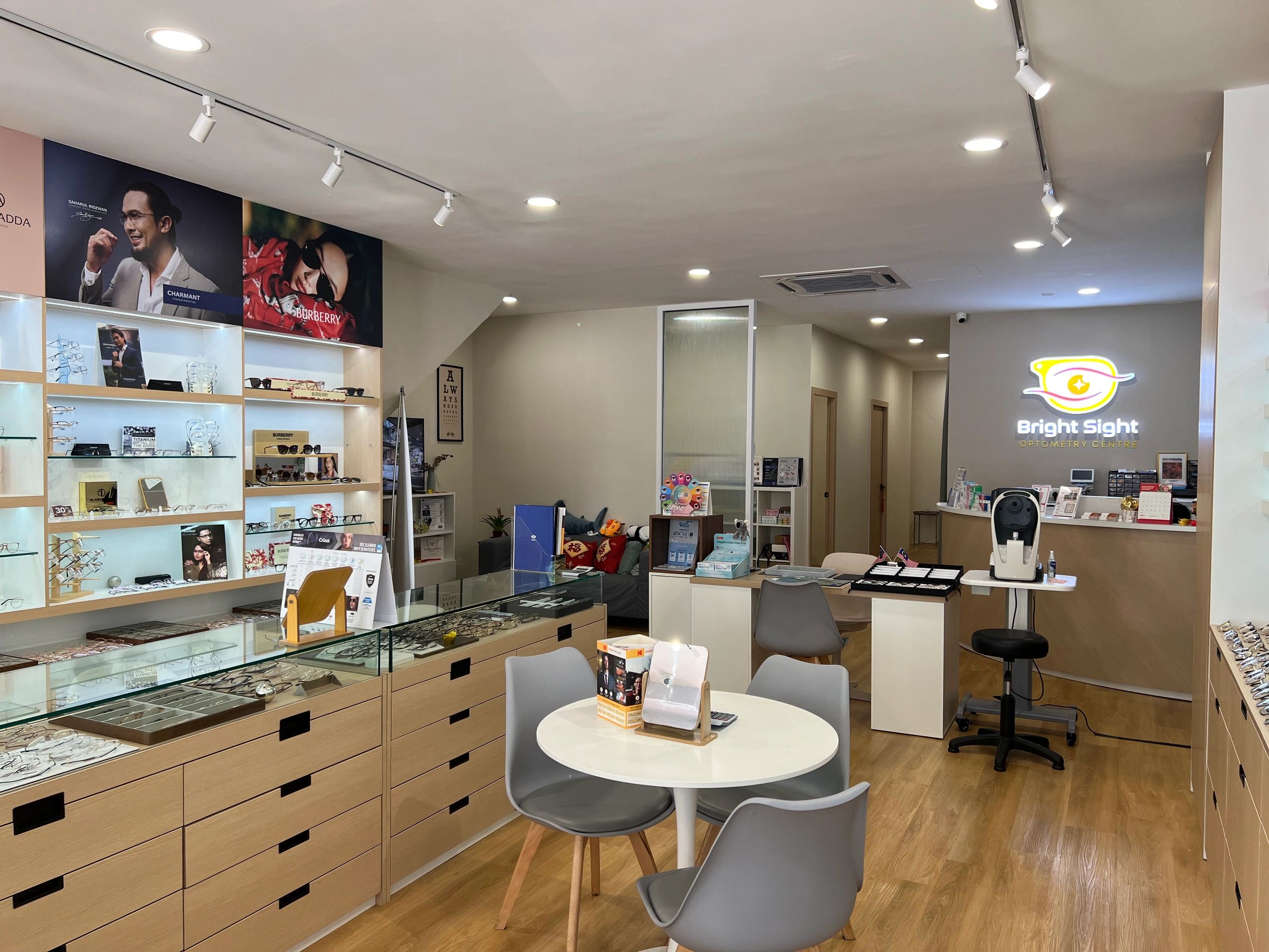 Expert Optometrist for Myopia Control at Bright Sight Optometry Centre