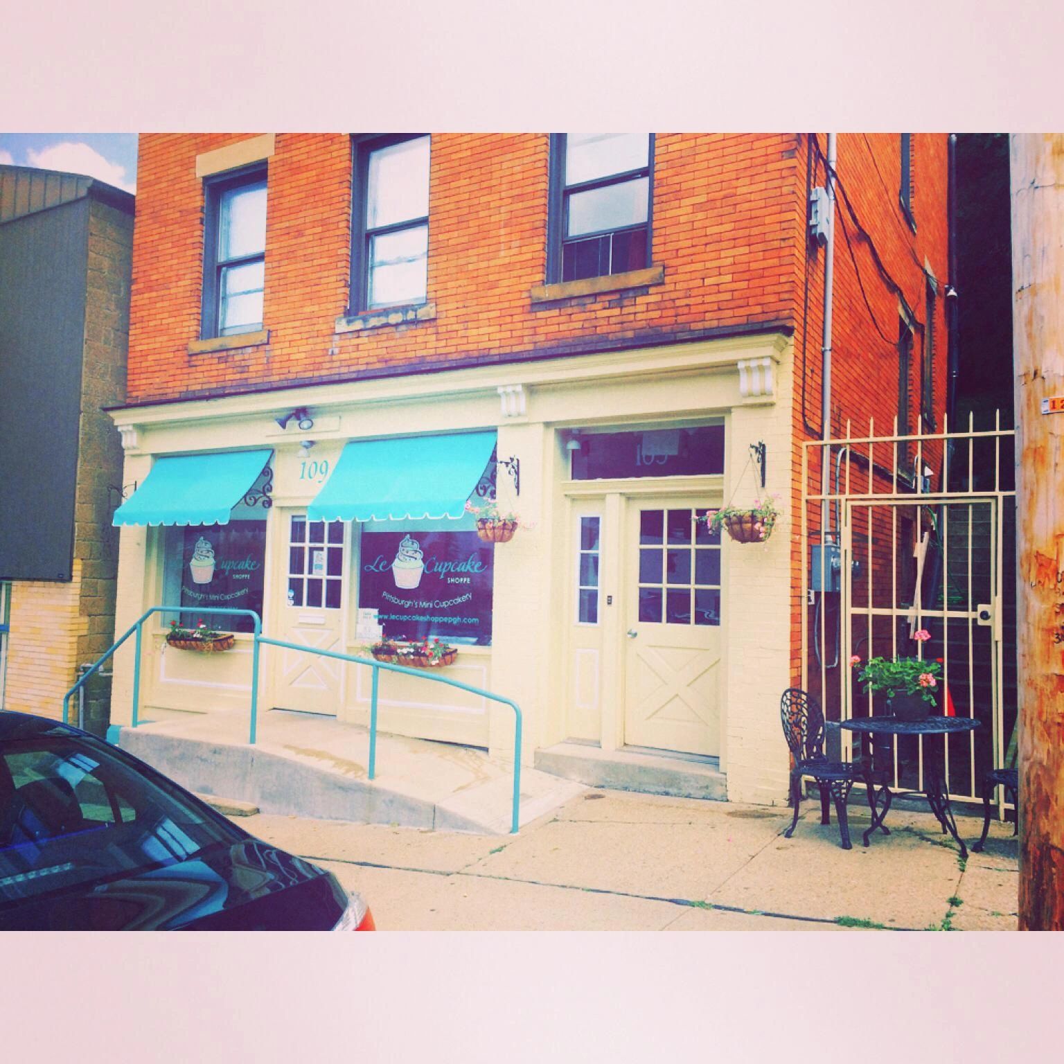 Le Cupcake Shoppe - Cupcakes, Bakery, Cake