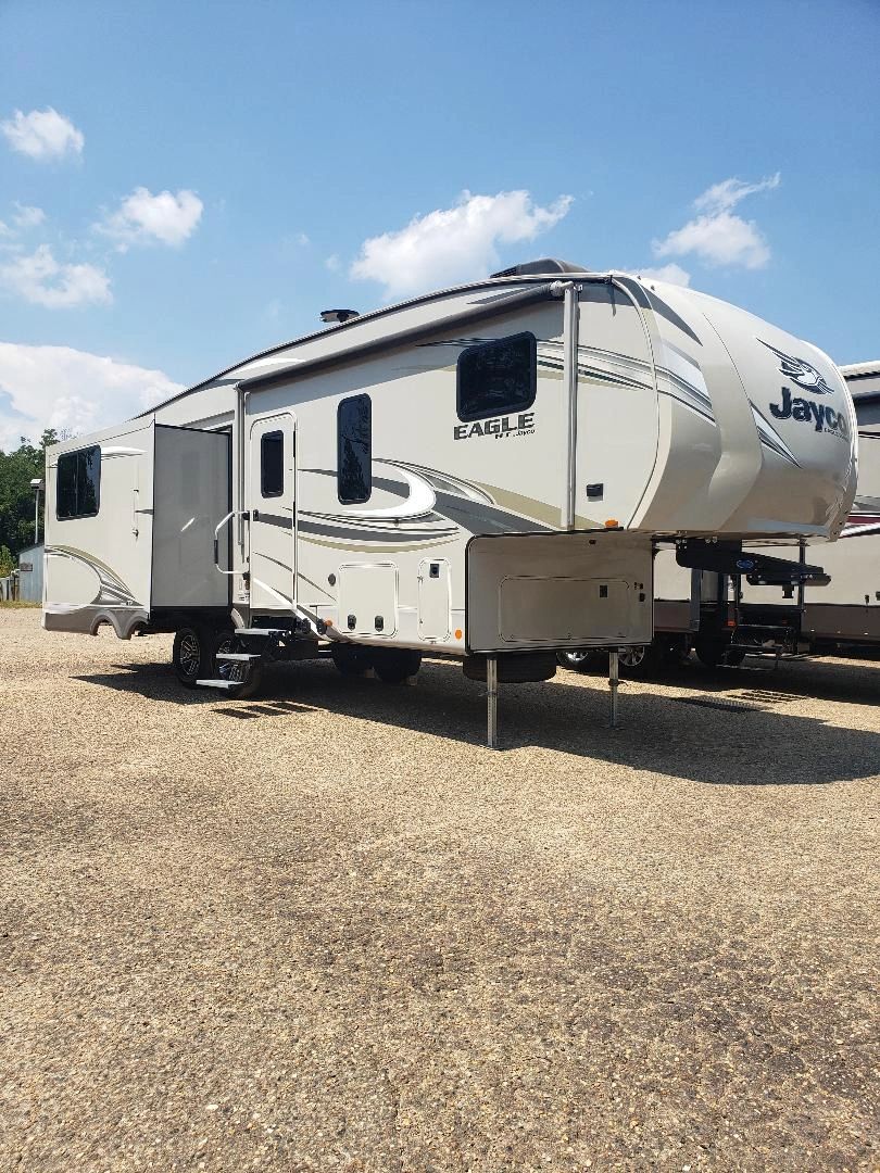 2021 Spirit Ultra Lite | DeQueen RV