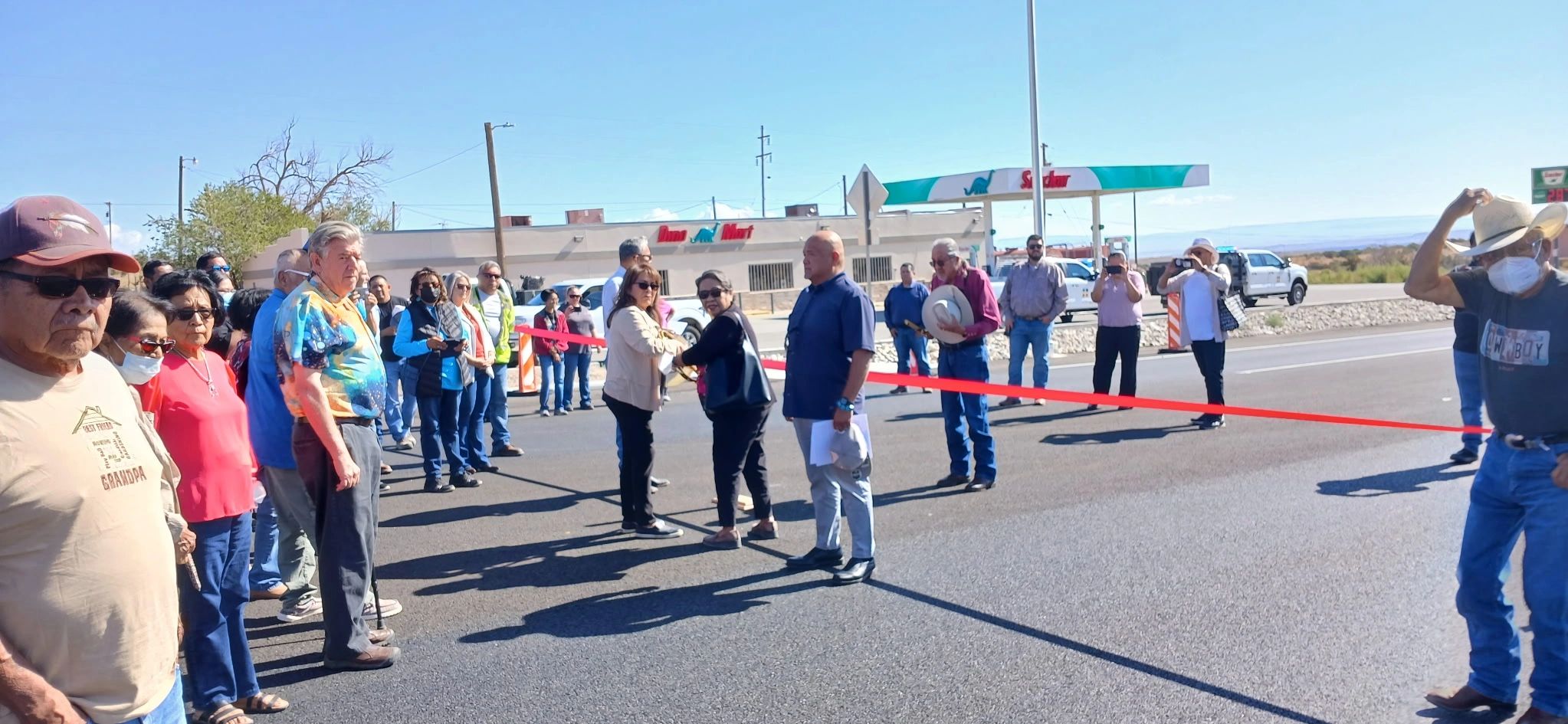 Beclabito Community Celebrates Ribbon Cutting for US 64 Corridor