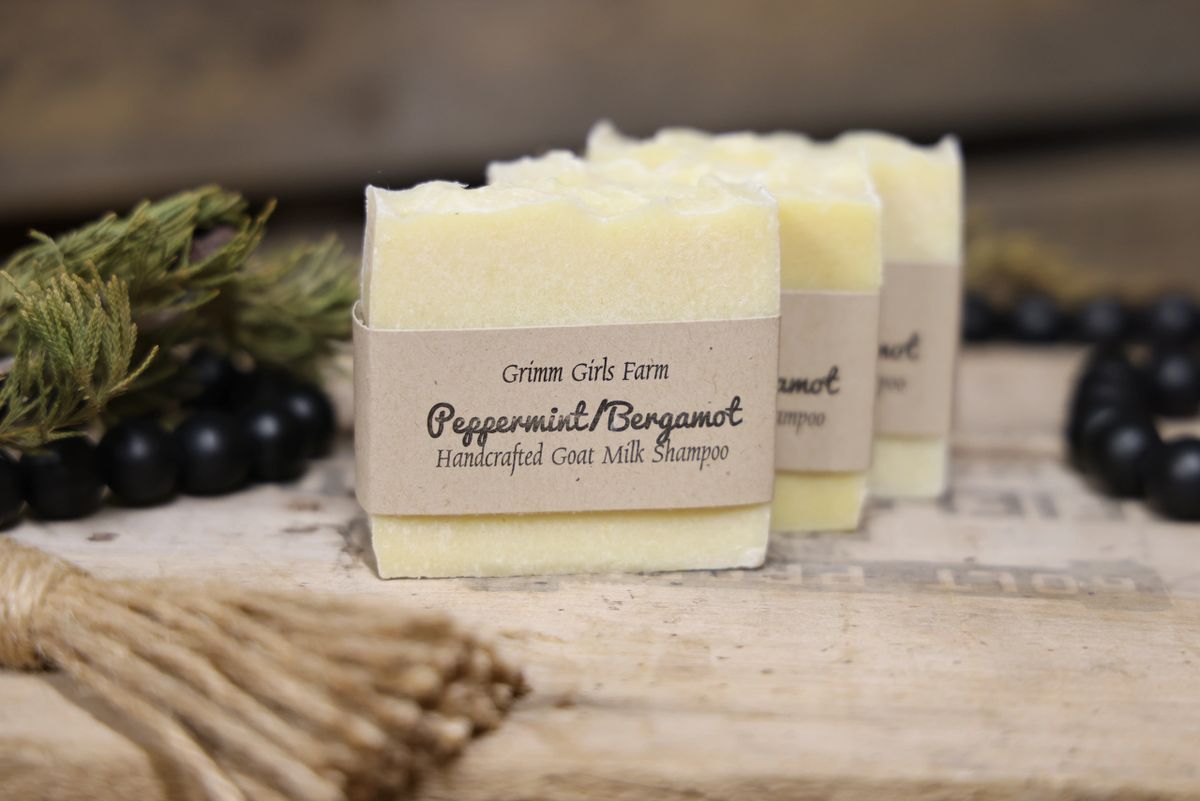 ALL NATURAL Peppermint/Bergamot Goat Milk Shampoo