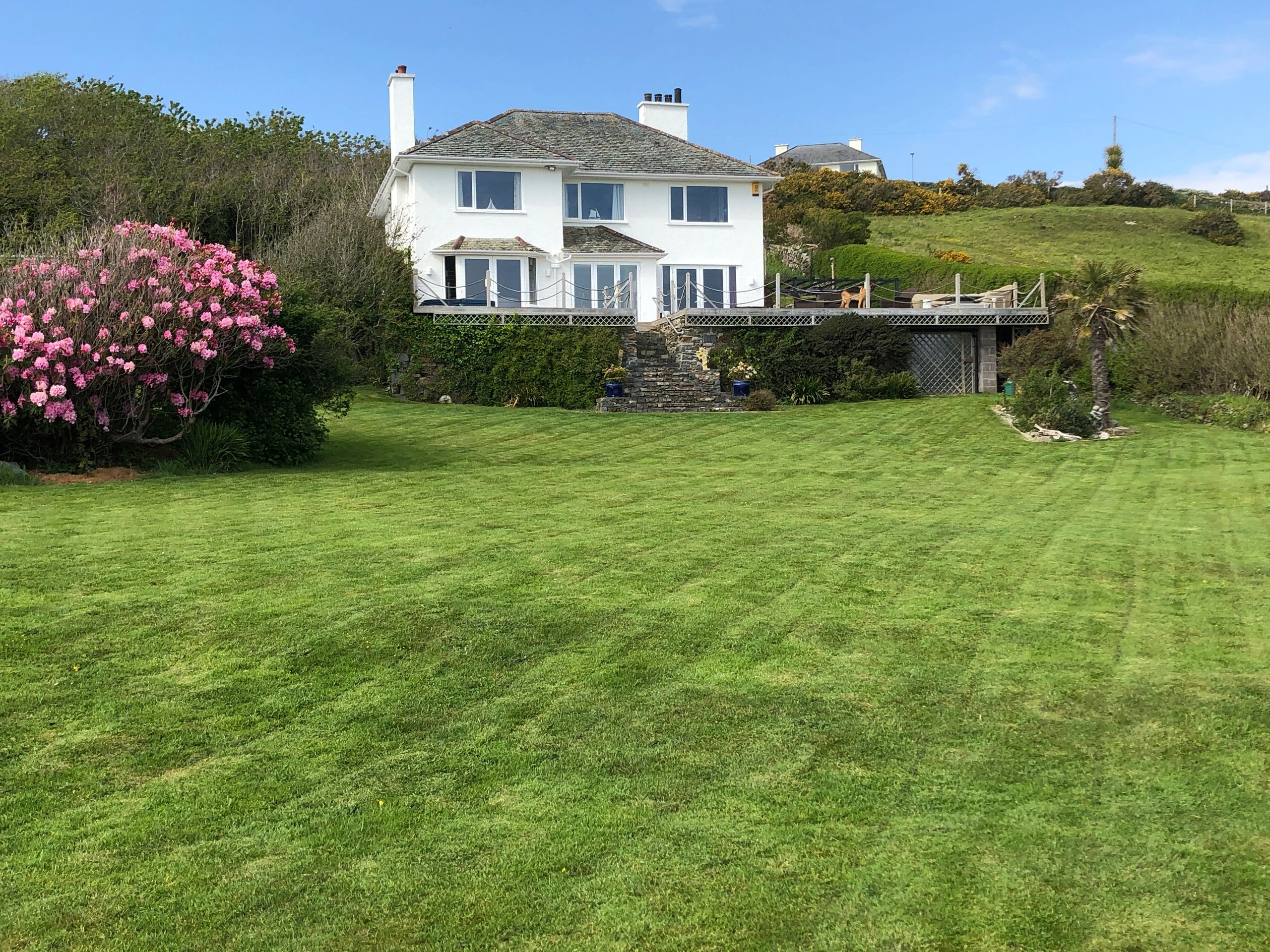 Alex Smith Gardening Maintenance