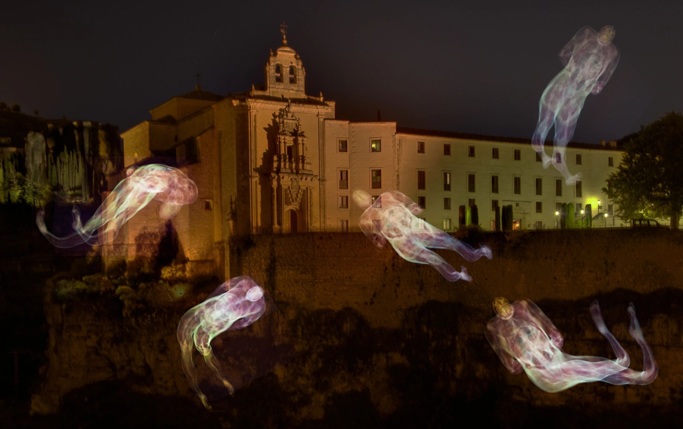 10 ways to identify ghosts, spirits, and negative energies