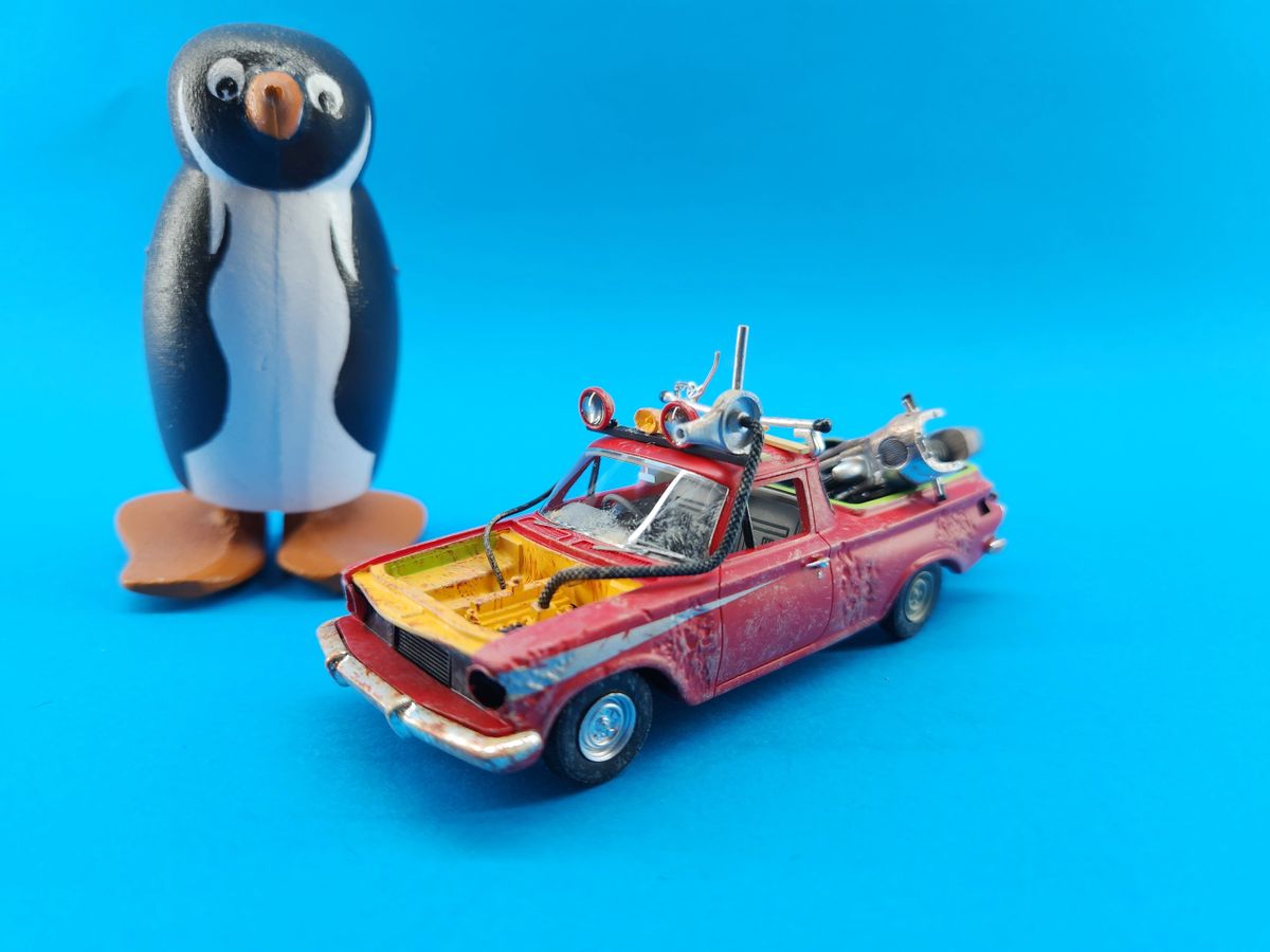 ACE 1:43 MAD MAX Movie Car Holden EJ Ute with Gooses MFP Kawasaki Motor ...