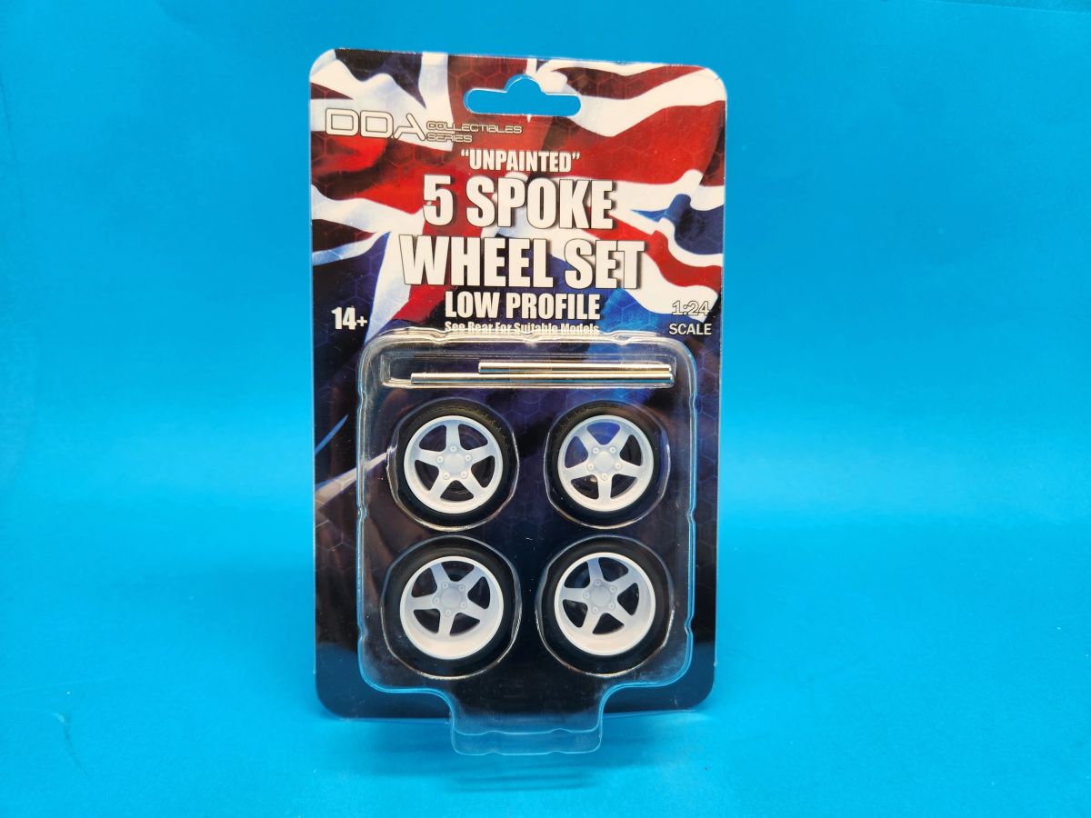 DDA 1:24 Scale Low Profile White Wheels Tyres Axles Holden Ford Models