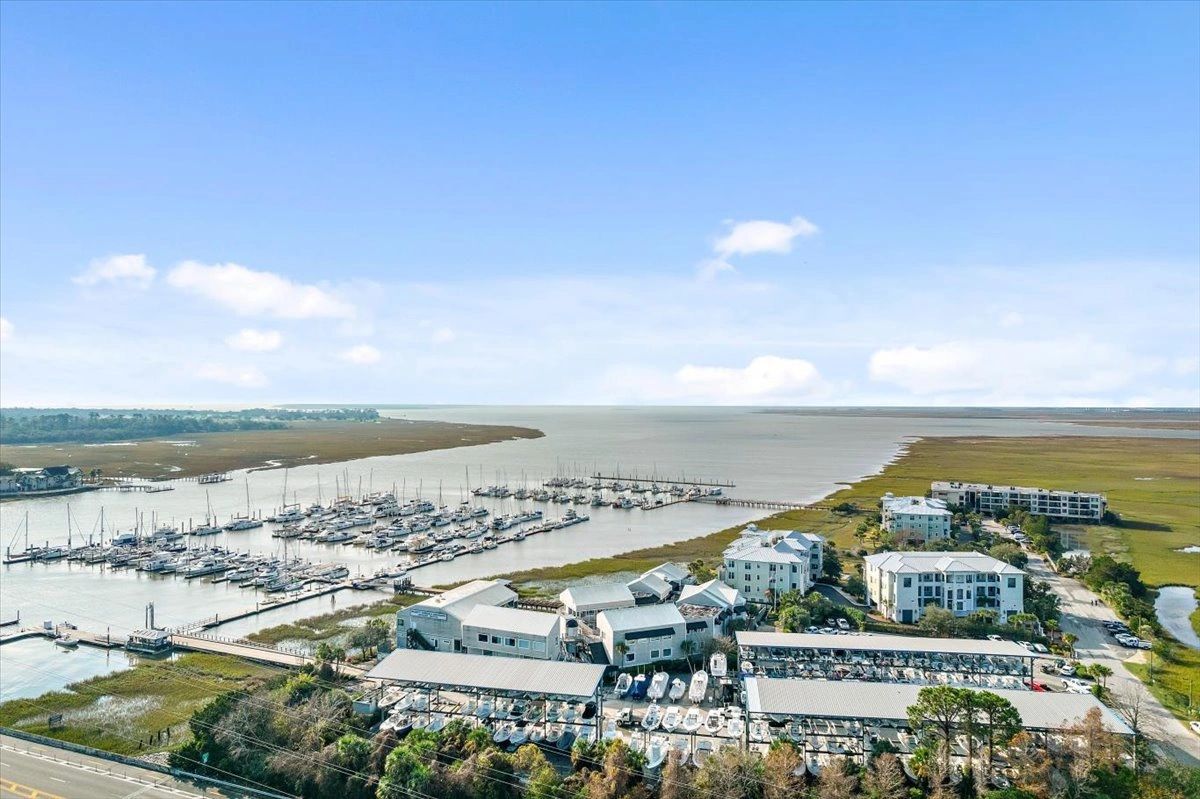 Reel Hooked Sport Fishing