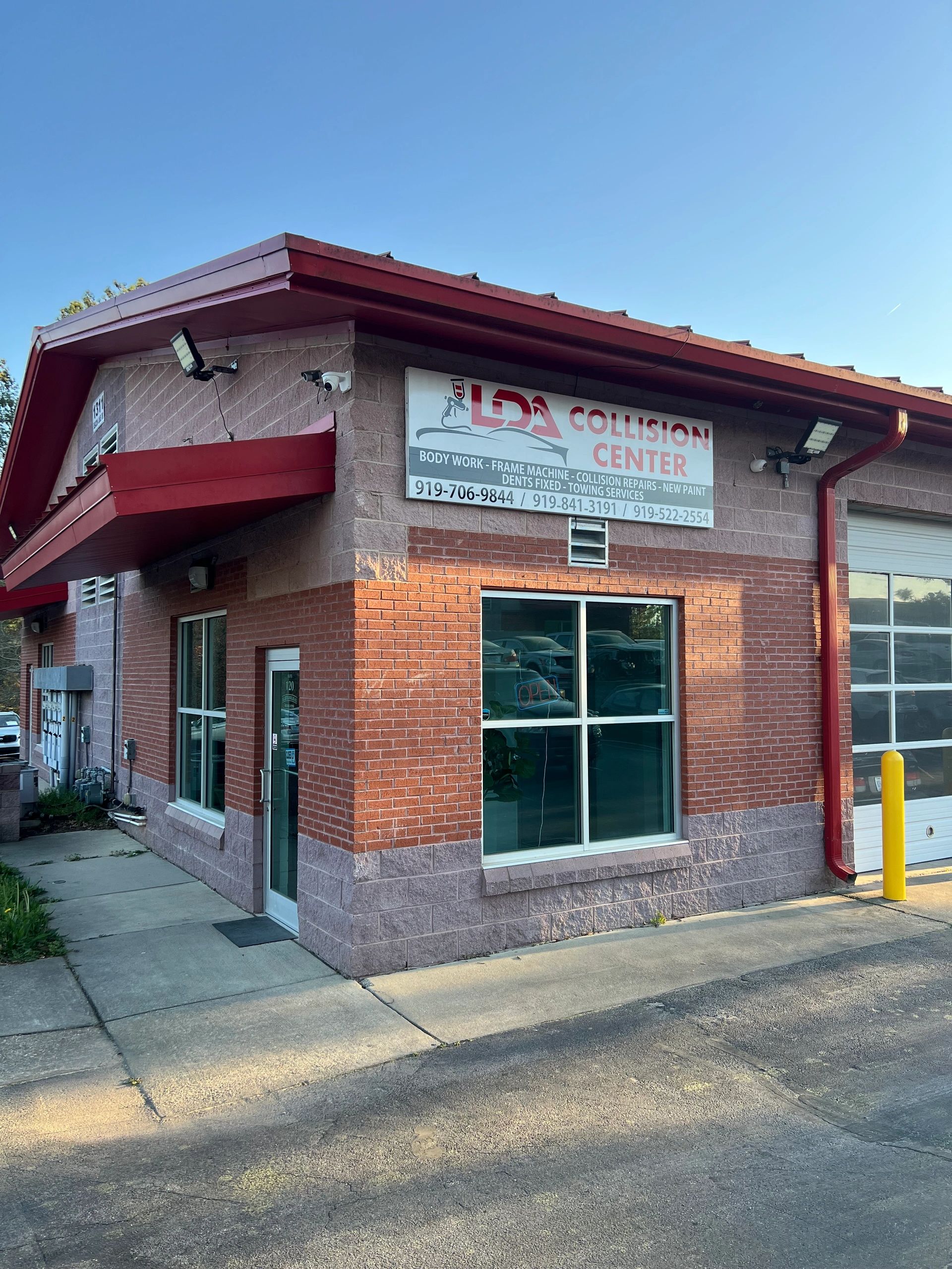 lda collision center