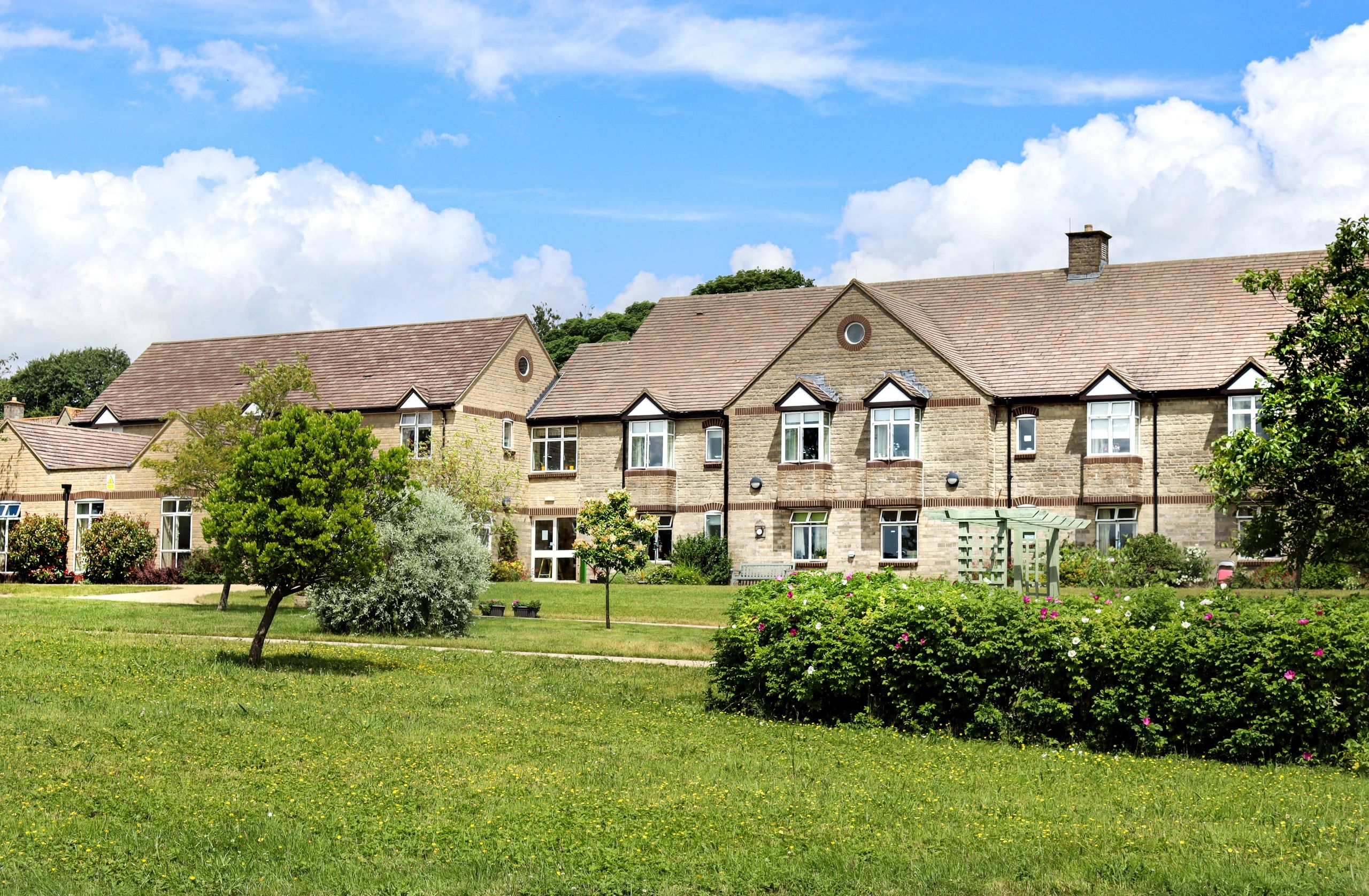 Nursing Home, Home Care - Horsfall House - Minchinhampton, England