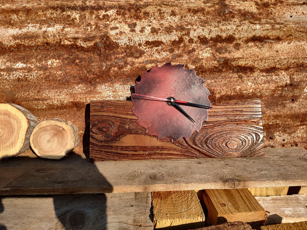 Cosmic Saw Blade Clock