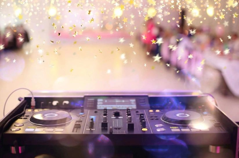 Wedding DJ - Throttle Up Entertainment