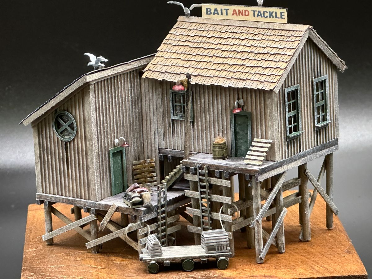 Conn’s Bait and Tackle MCM-055HO-01 HO Scale