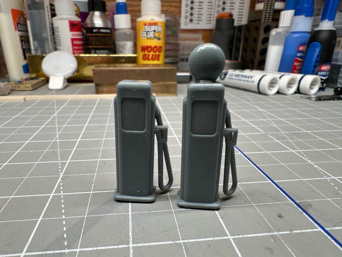 Nostalgic Gas Pumps HO Scale DT-067HO