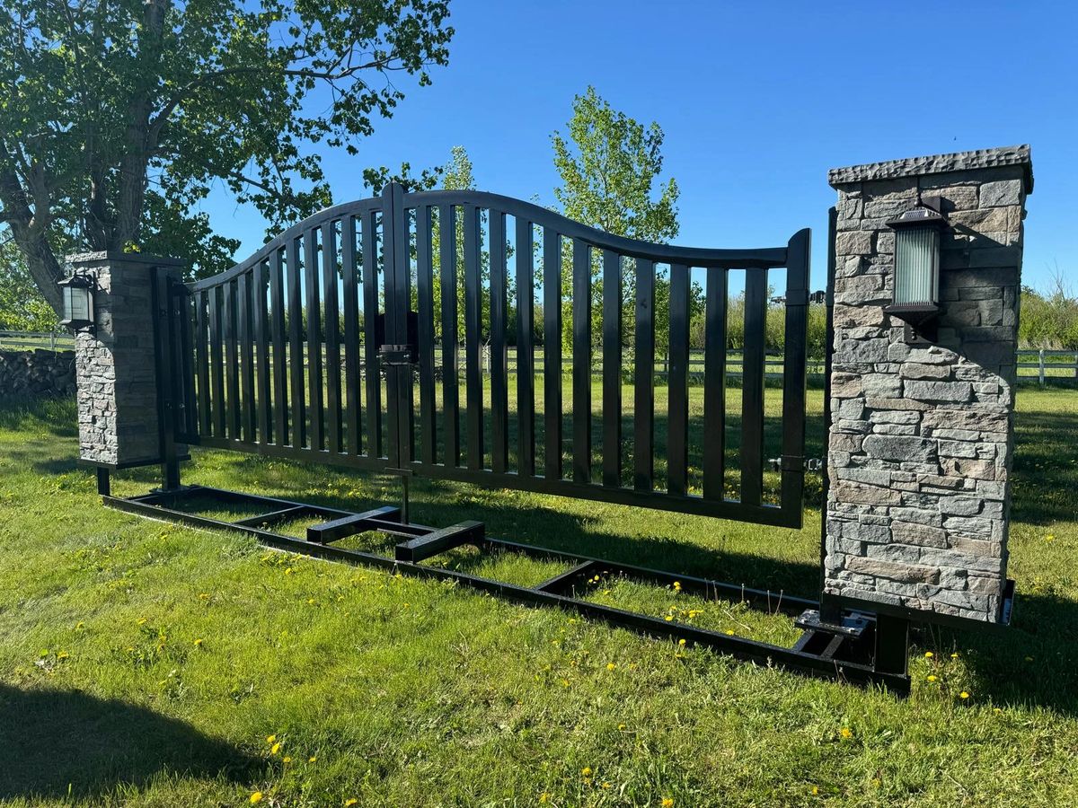 30ft 24ft, 20ft and 16ft Entrance Gates