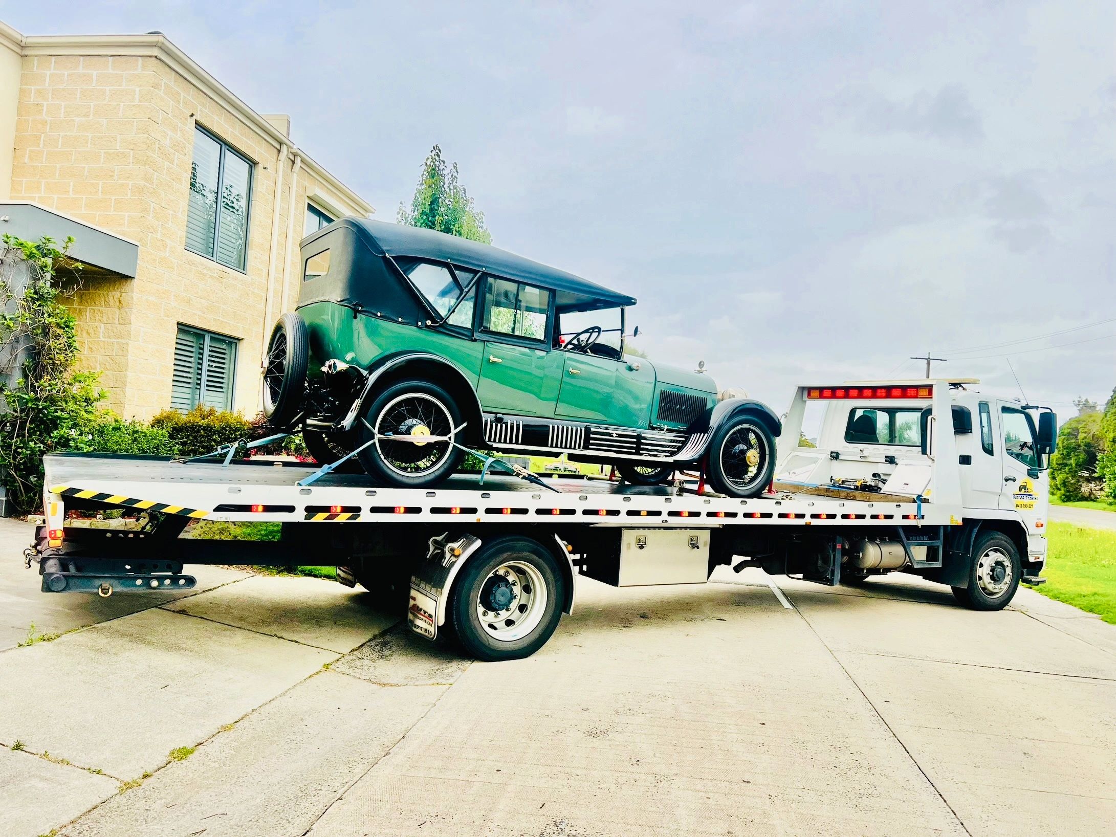 Fast 24/7 Towing - Home