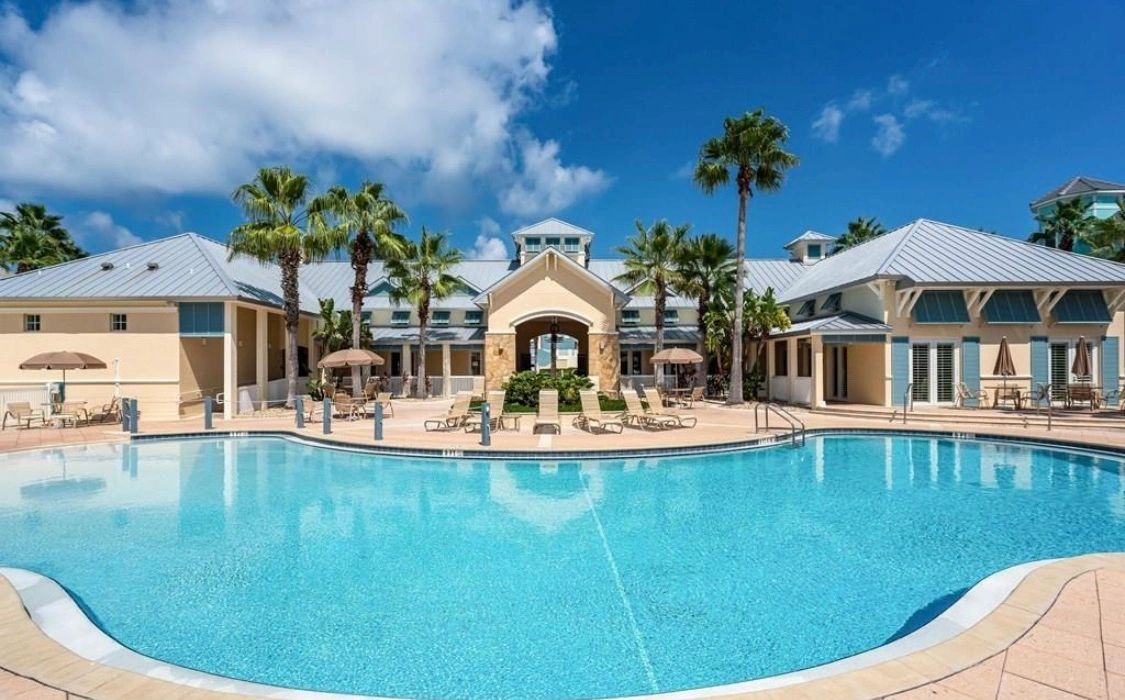 Cinnamon Beach Grill