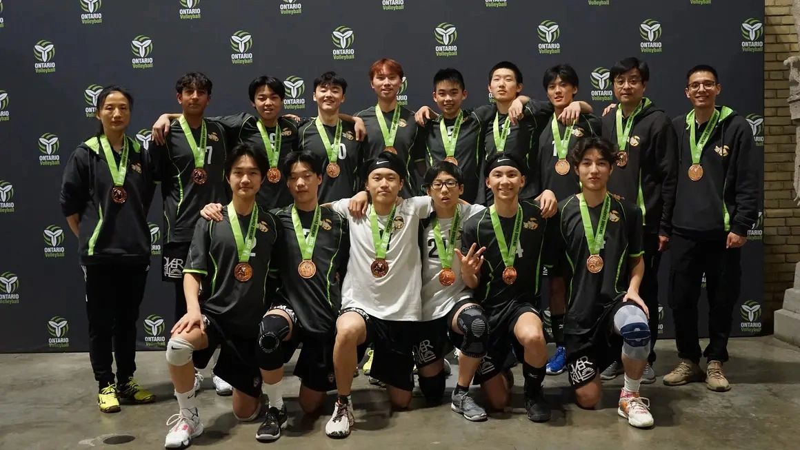 Thunderbolts Volleyball: Join Toronto's Premier Team!