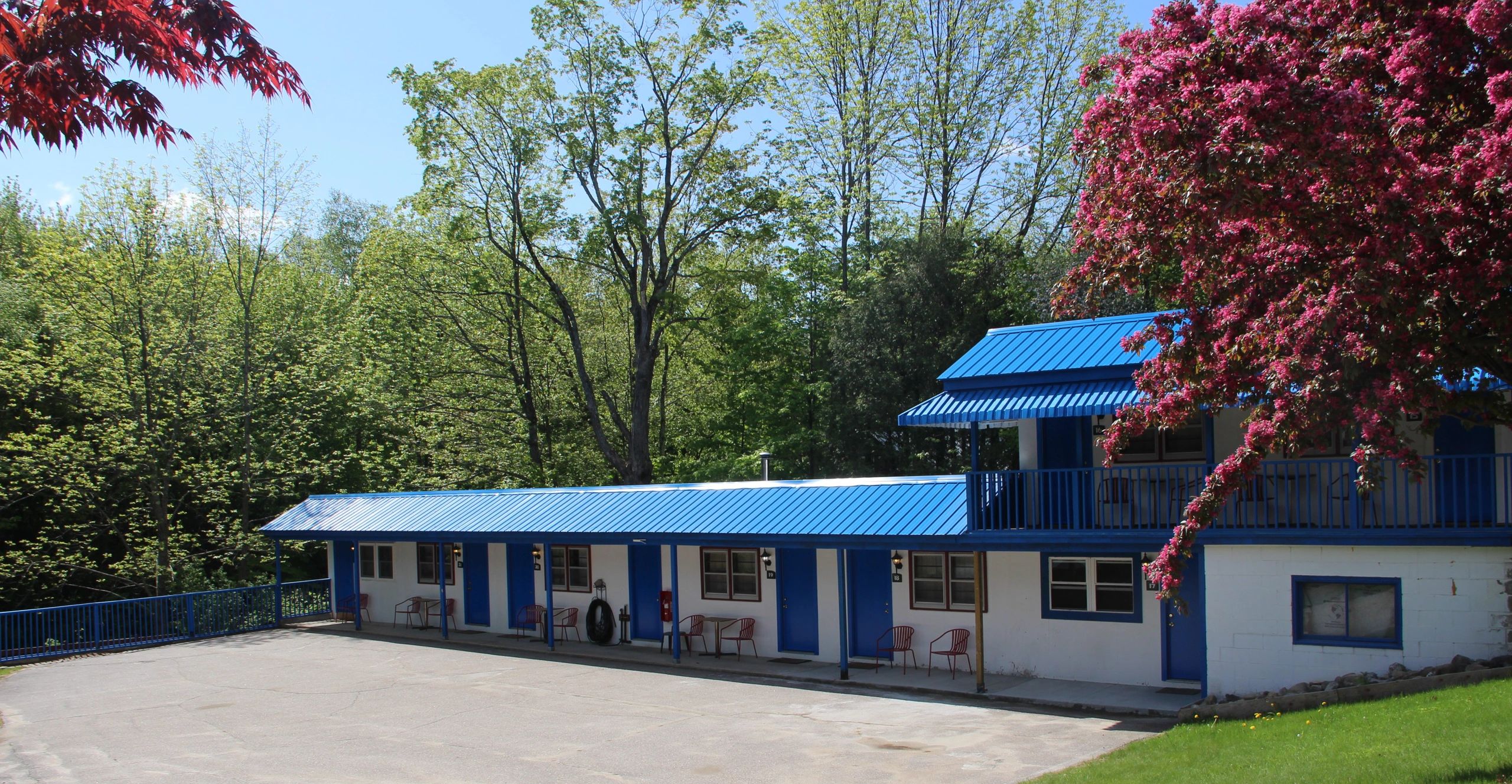 Inn 32 - White Mountains, Motel, Lodging