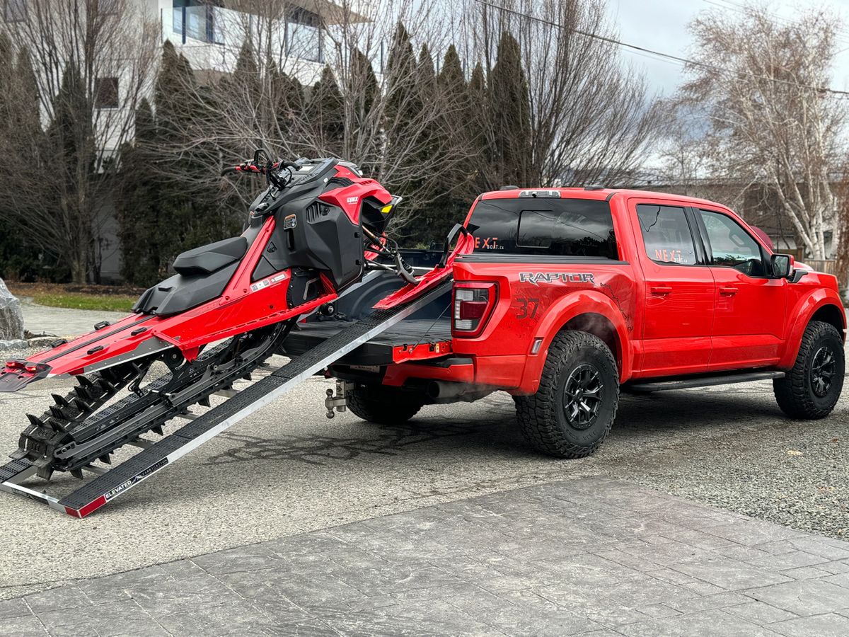 SOLD!! Single Sled Loader / Snowmobile Ramp / Sled Deck