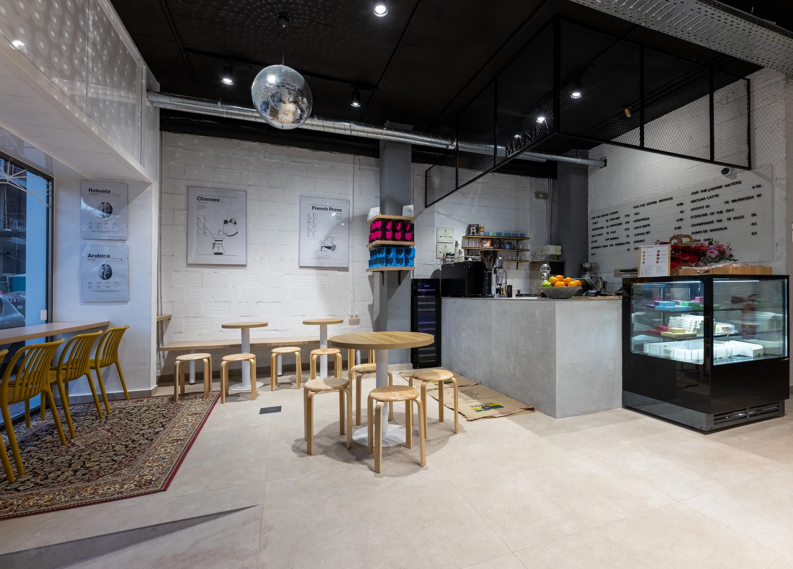 Mania Cafe