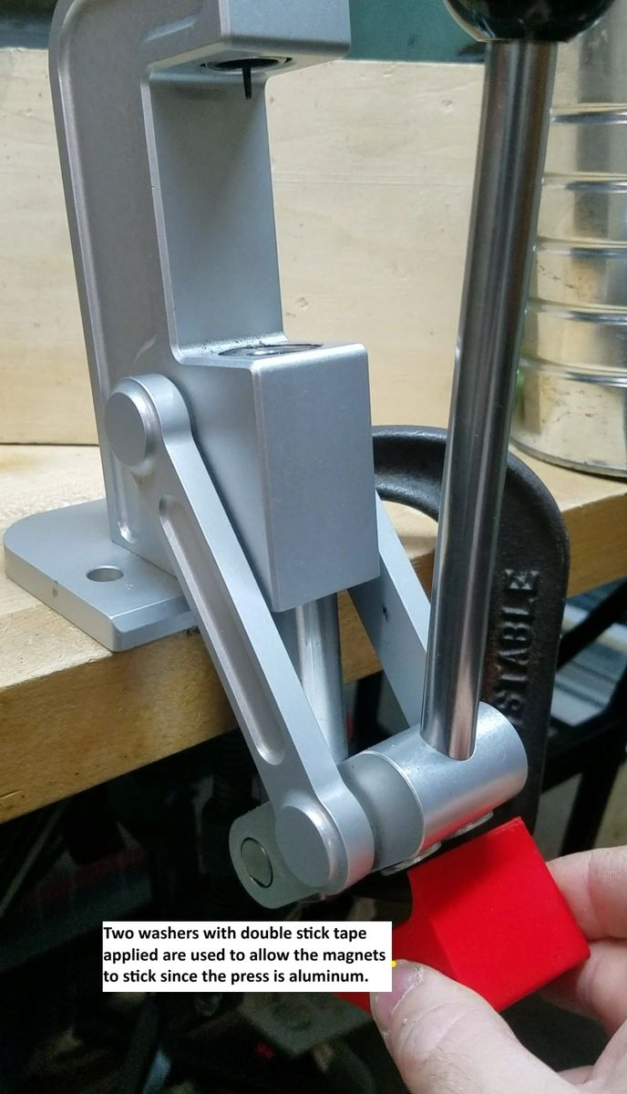 Primer catcher for Sinclair single stage bench rest press