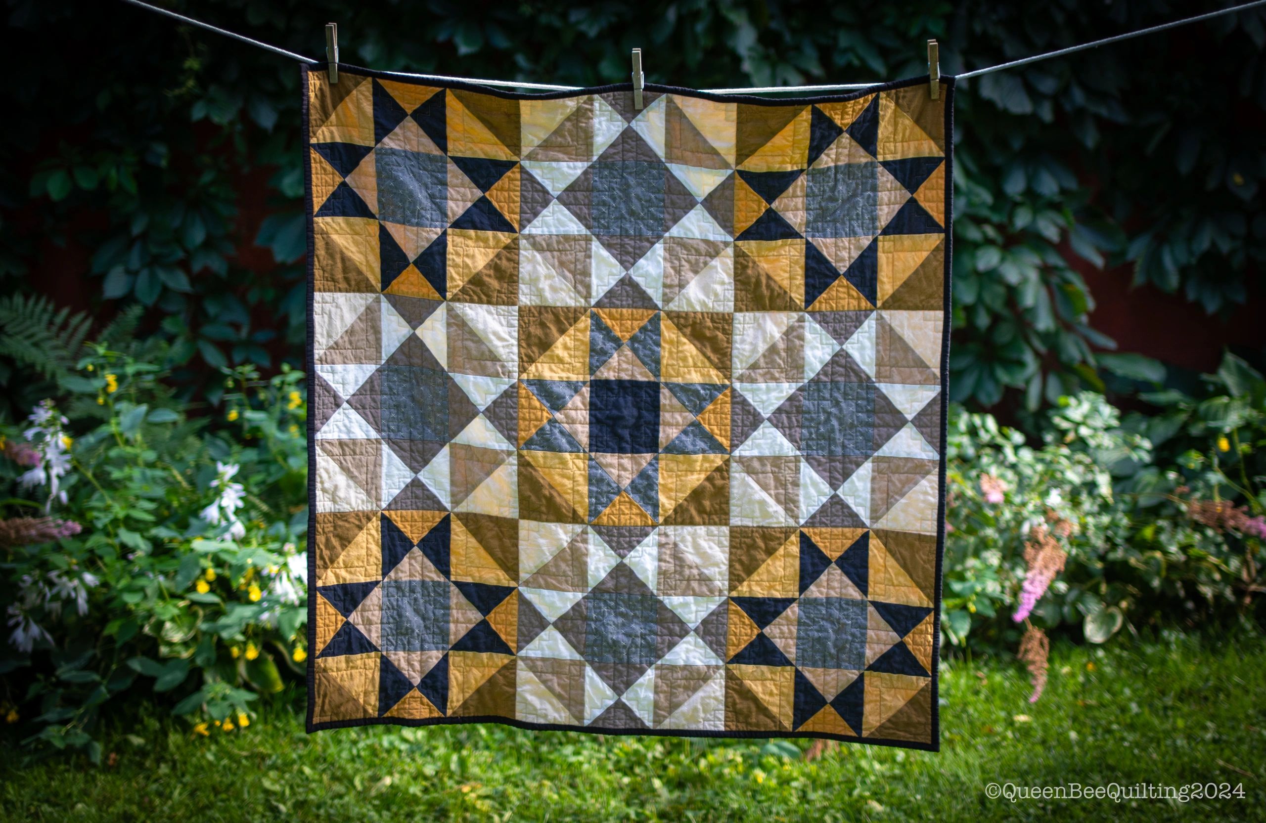 Quilting - Queen Bee Quilting
