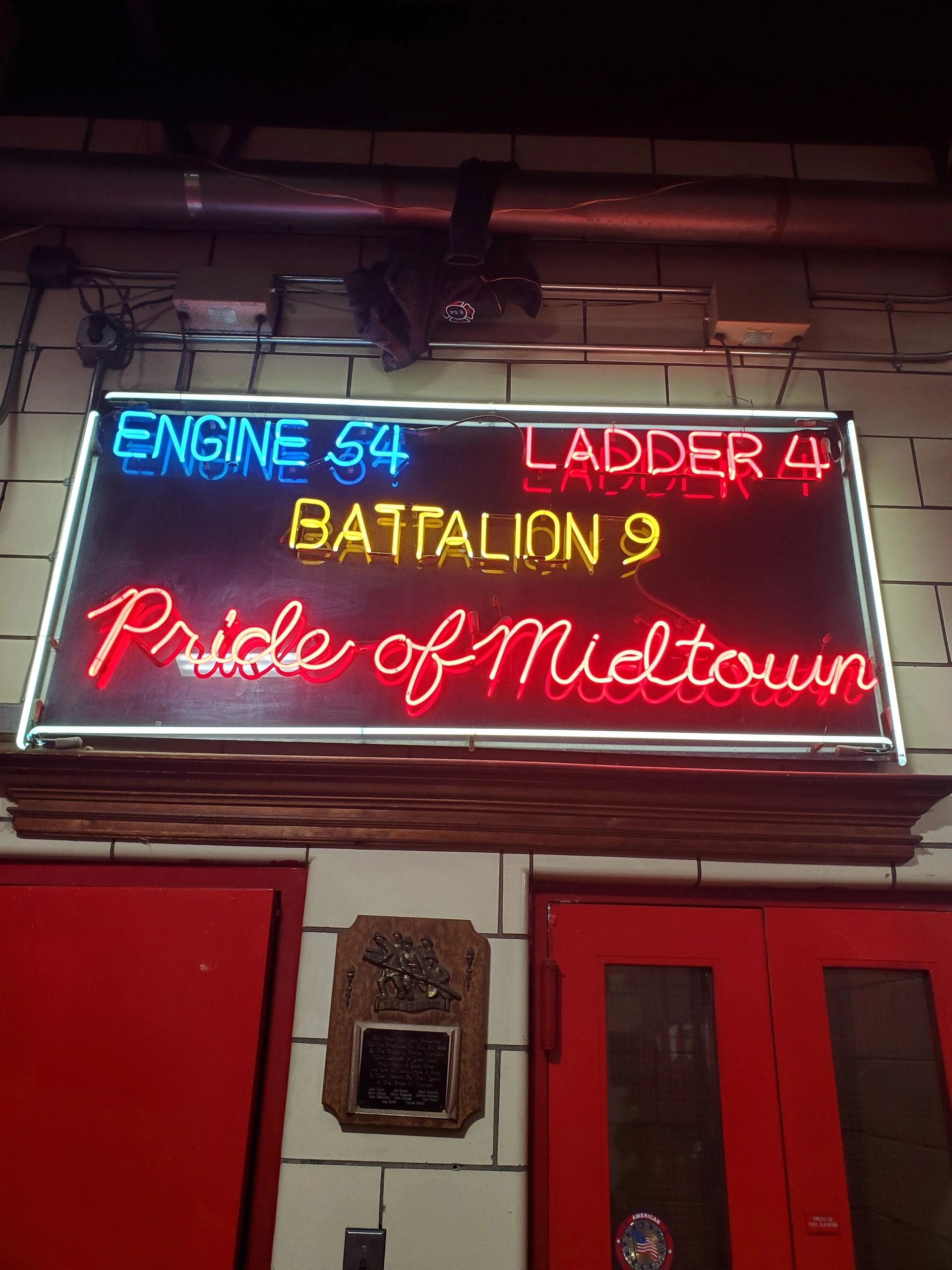Expert Neon Maintenance Services