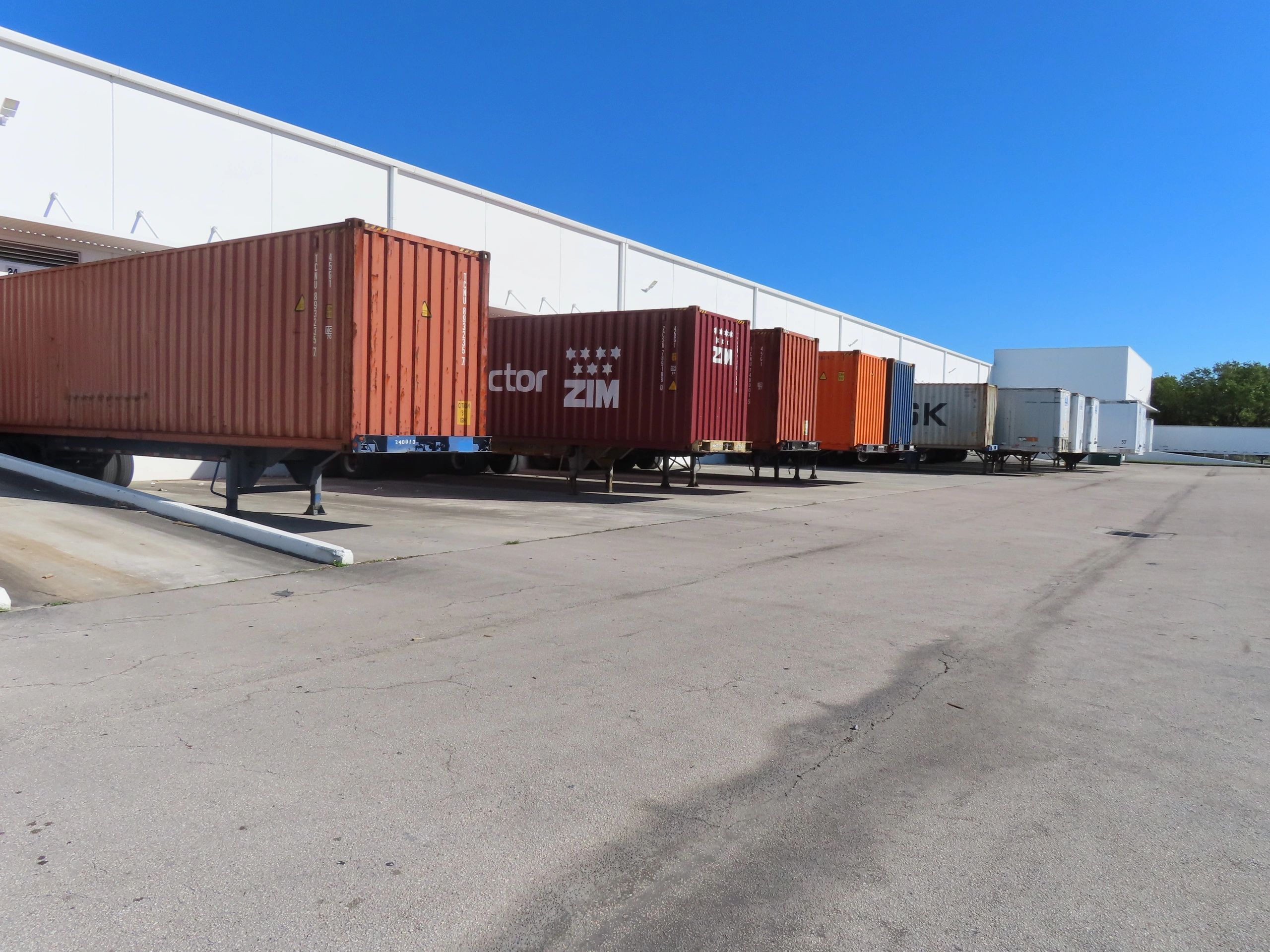 Expert Unloading Cargo Services | Top Notch Lumpers