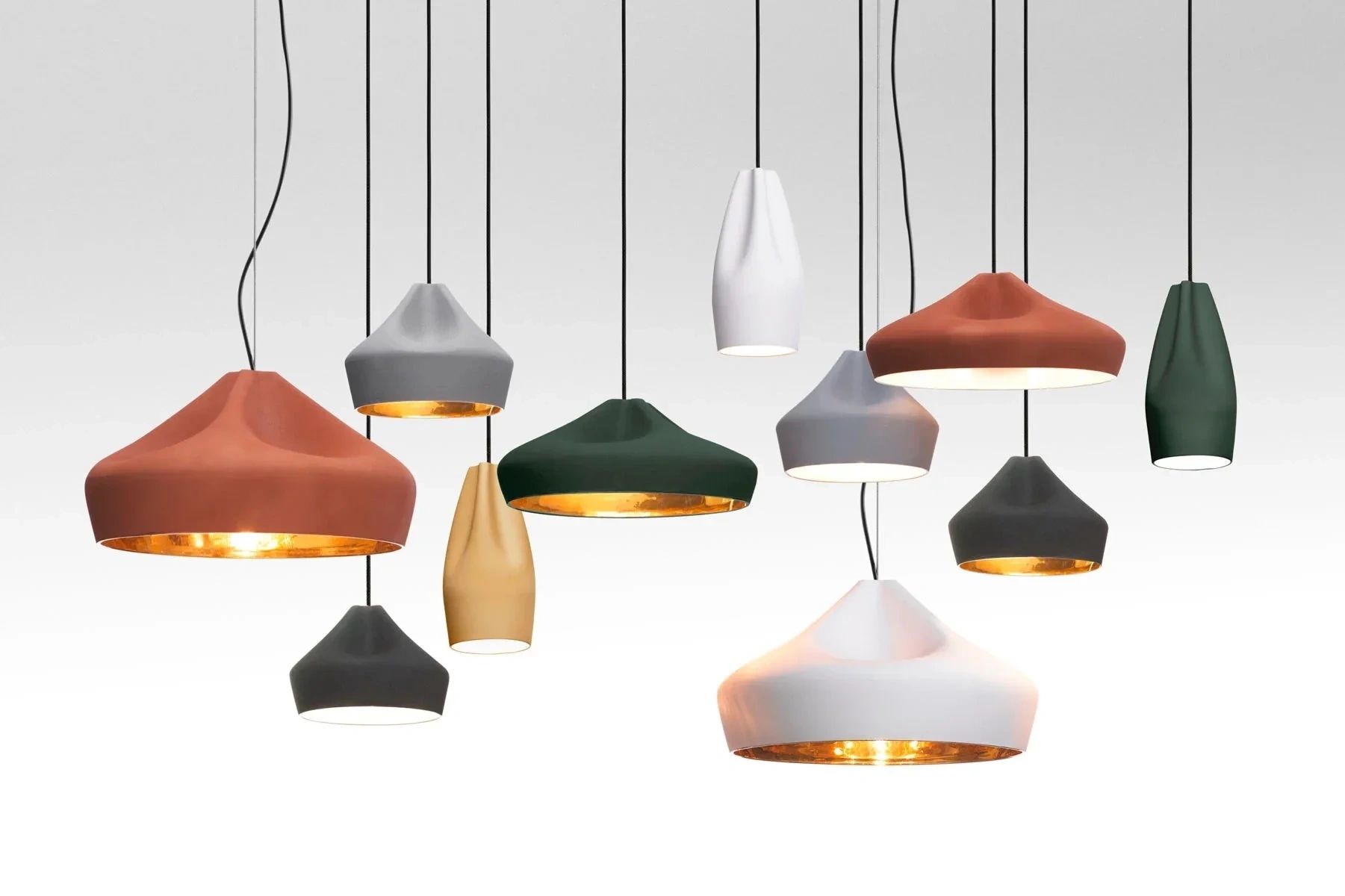 How does Spanish lighting design differ from Italian?