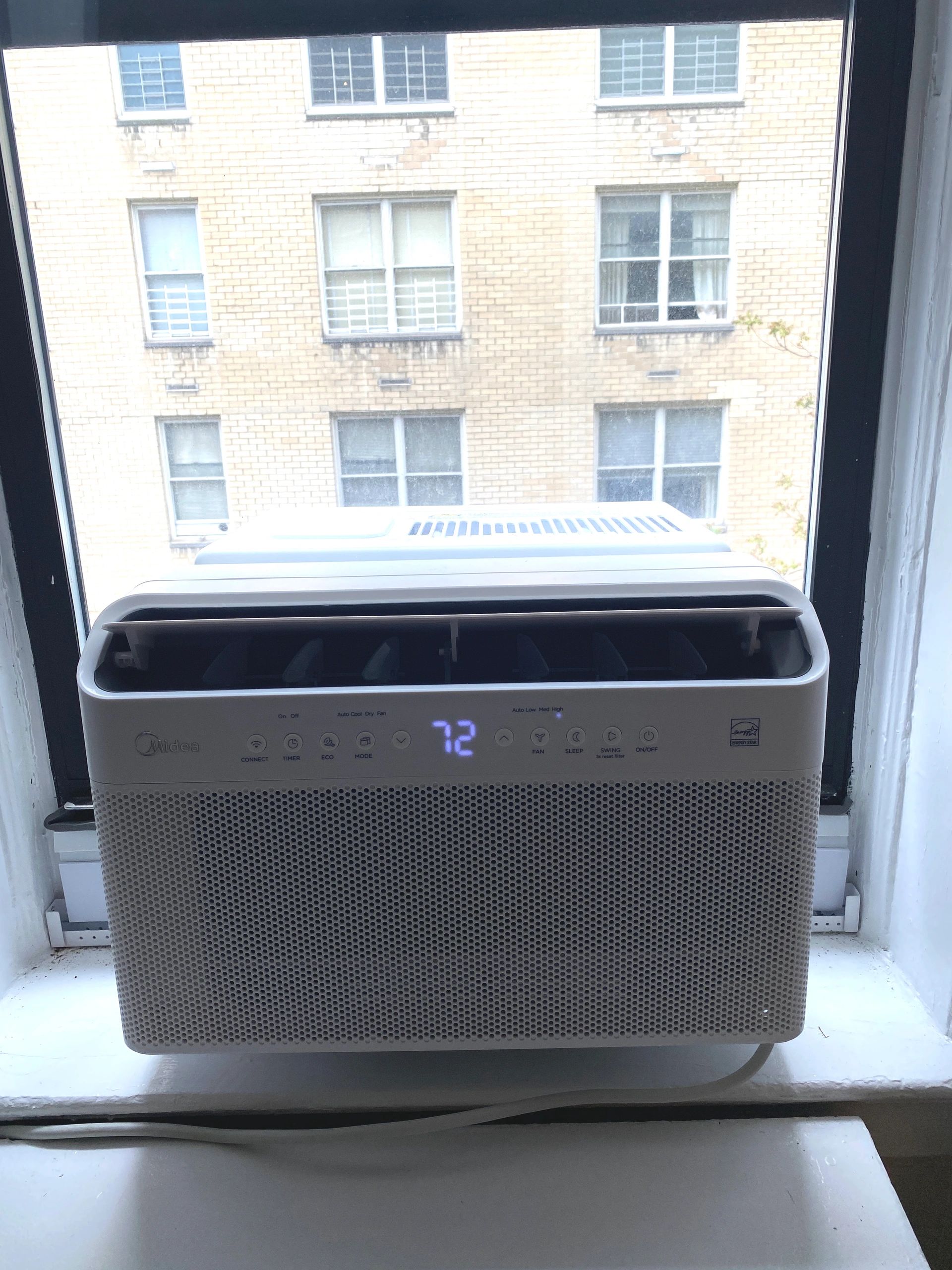 Midea U Shaped Air Conditioner Cleaning for New Yorkers