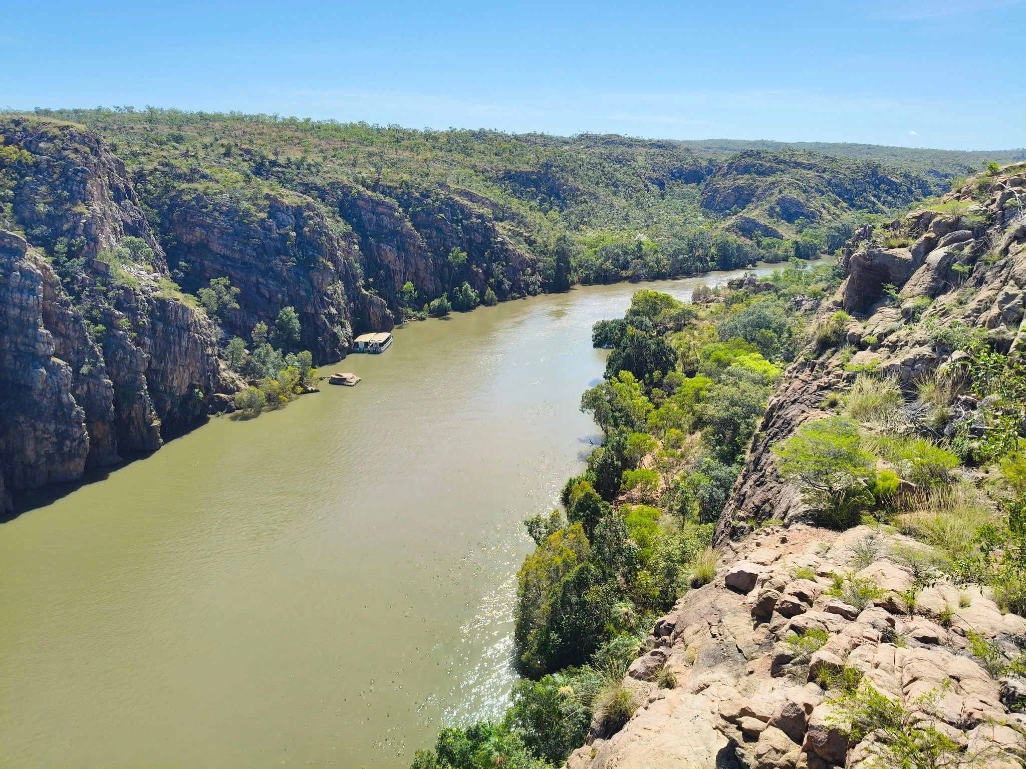 Katherine Day Tour: Private Gorge Cruise, Hot Springs, and Pubs